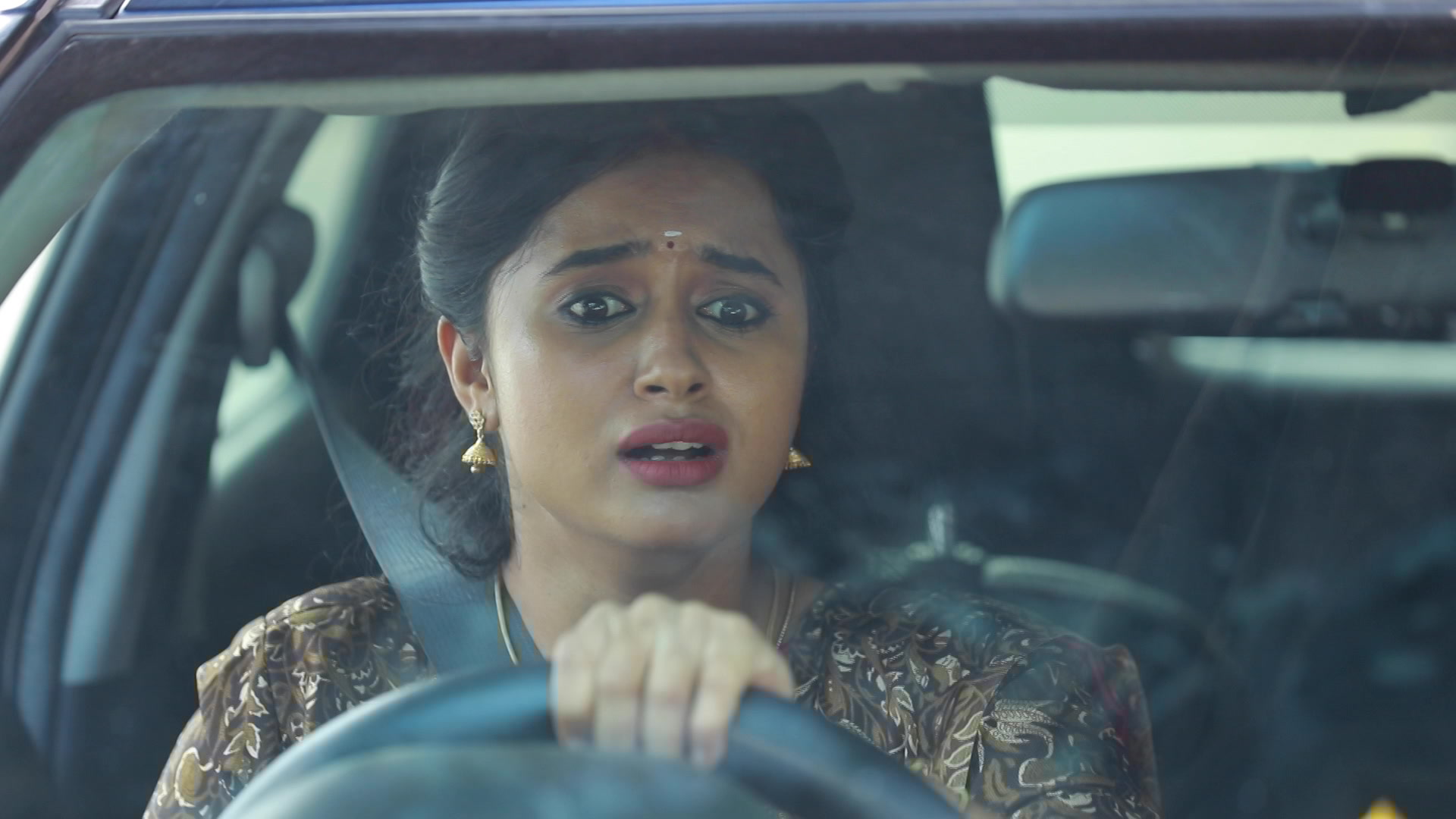 Stream Mahalaxmi Lands in Jail? Season 1 Episode 165 – Mahalaxmi Lands ...