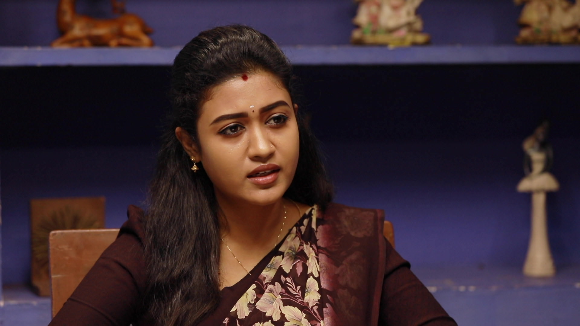 Watch Mahanadhi S1 Episode 703 on JioHotstar