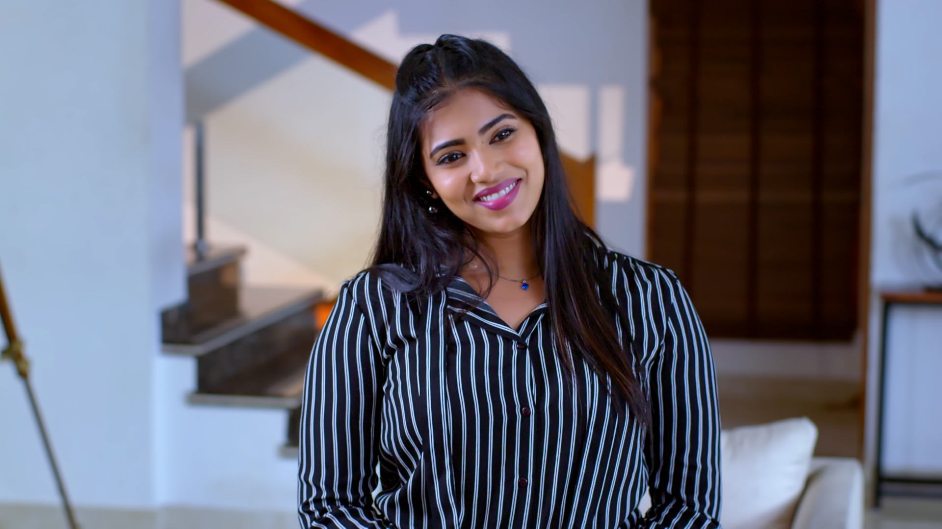 Watch Antarapata S1 Episode 326 on JioHotstar