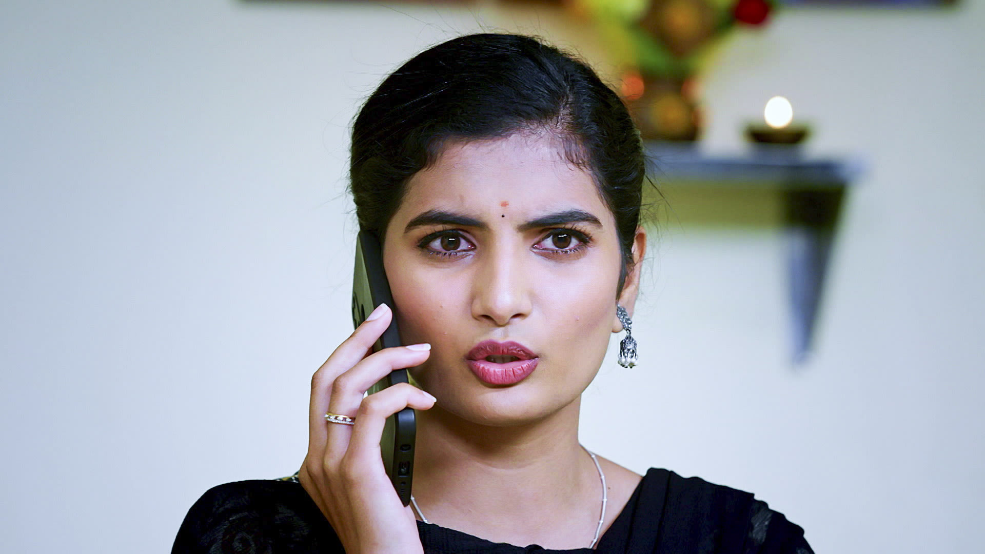 Watch Aase S1 Episode 701 on JioHotstar
