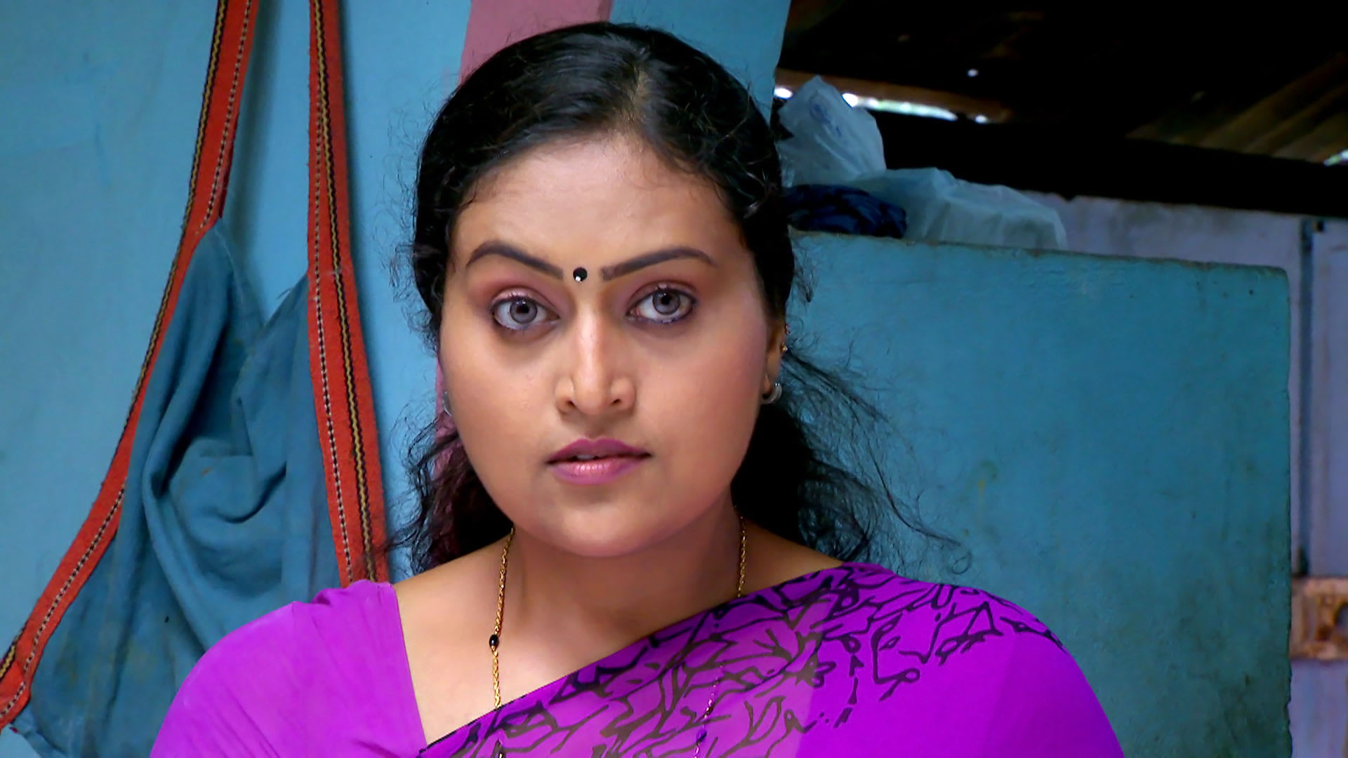 Watch Sharath Finds Radhamani Online