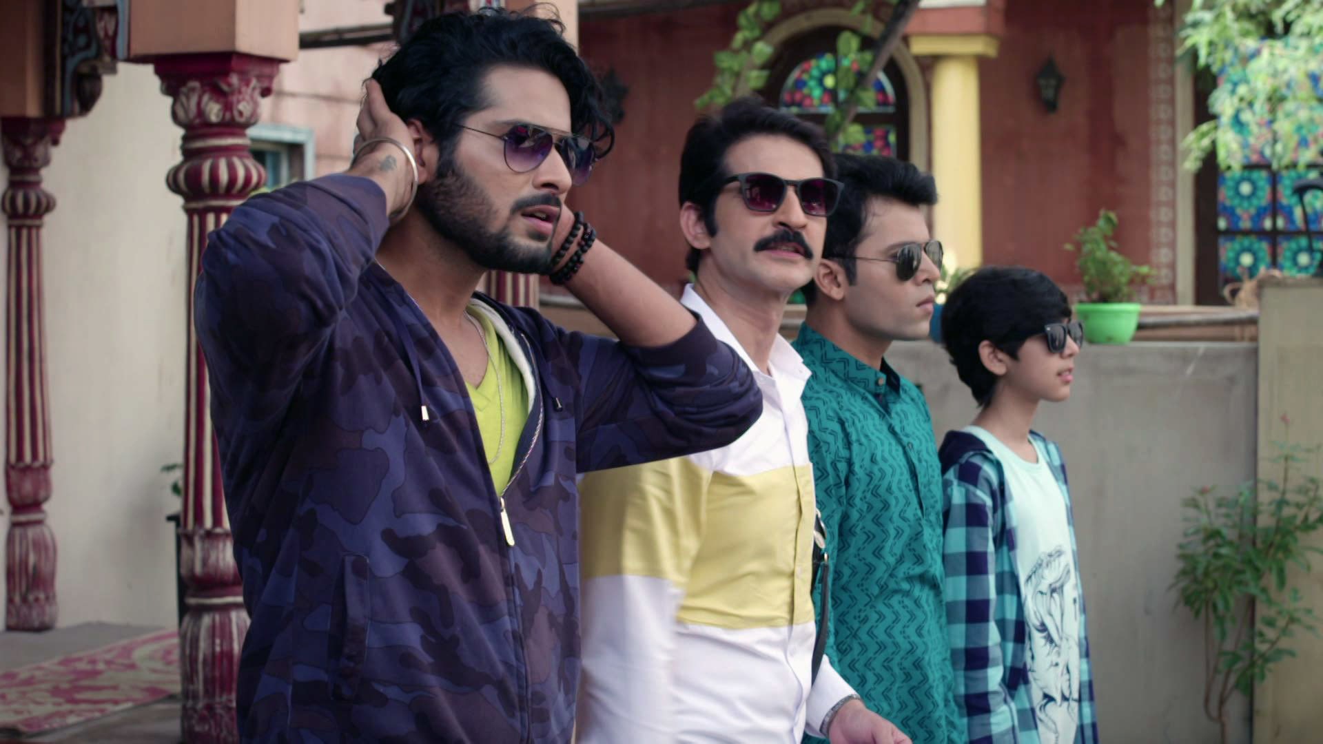 Watch Gupta Brothers S1 Episode 1 on JioHotstar