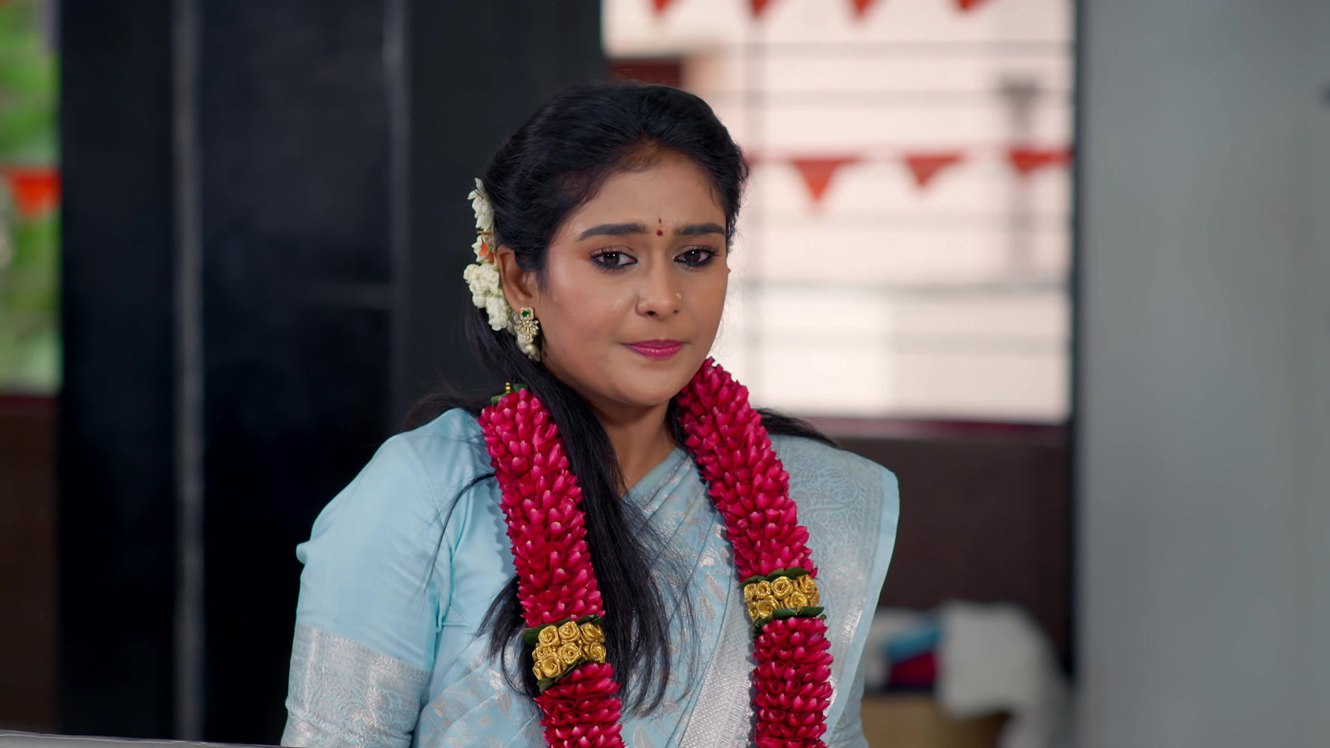 Watch Sharade S1 Episode 244 on JioHotstar