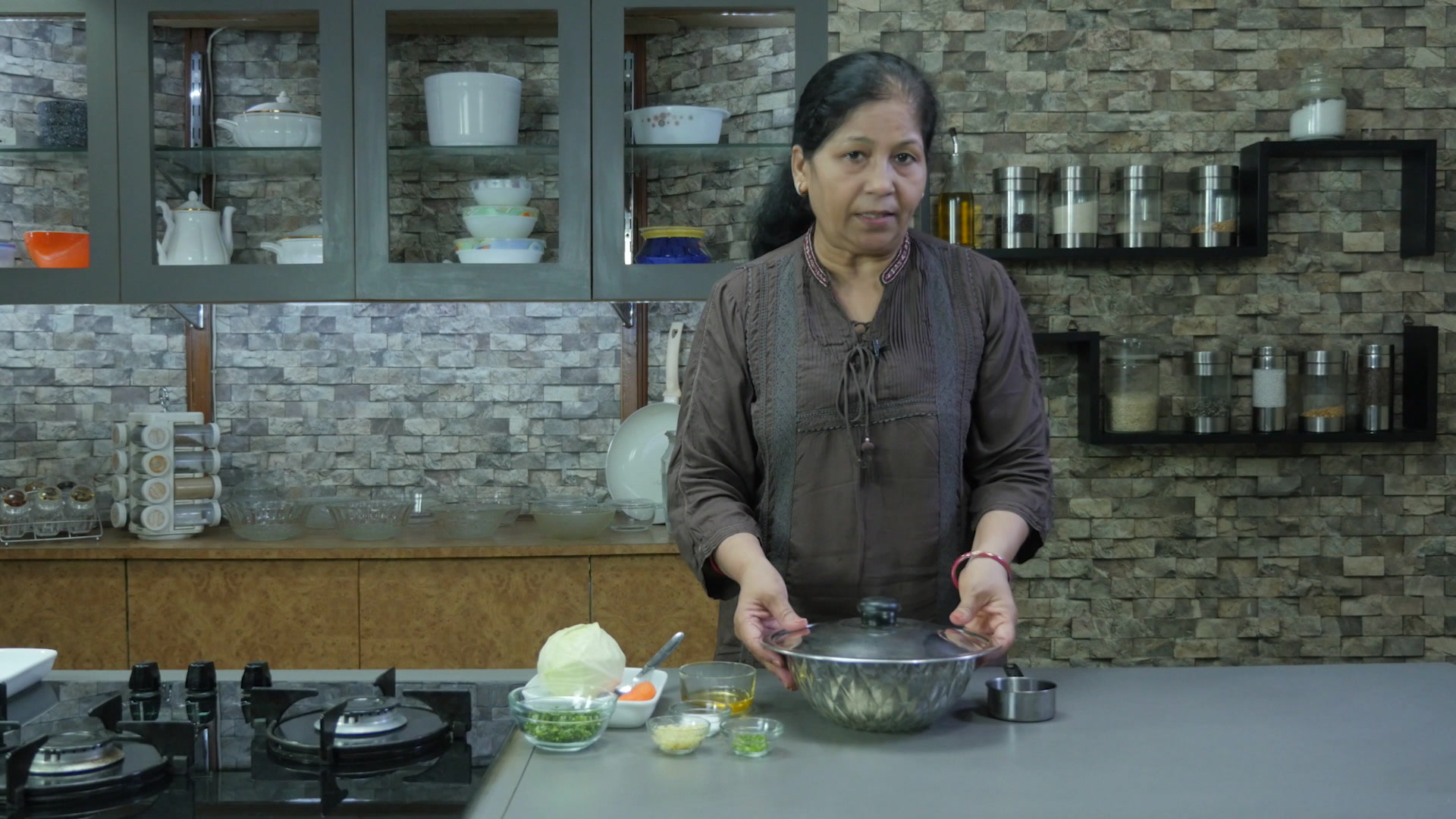 Stream Street Food Favourites Season 1 Episode 22 – Street Food ...