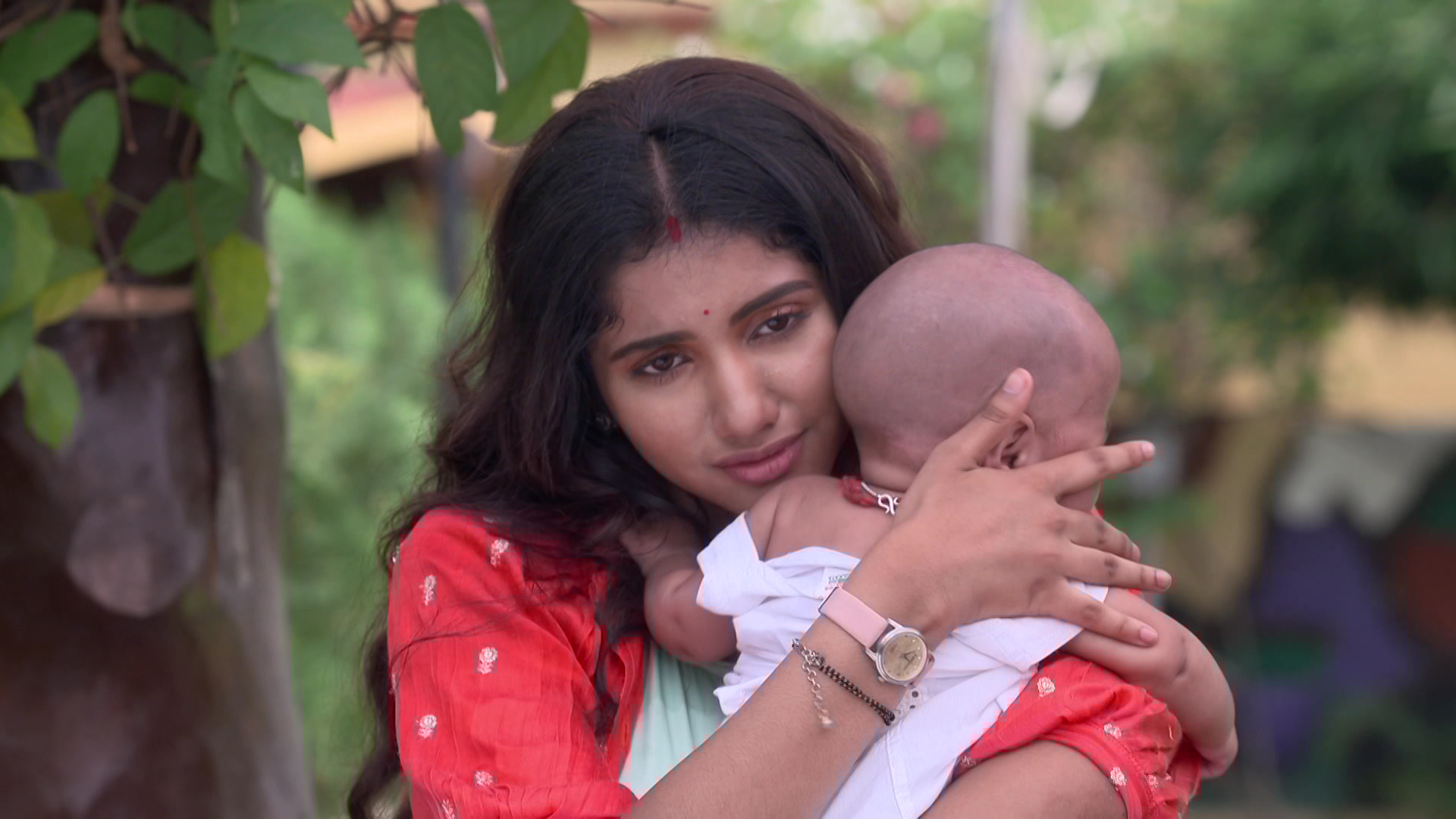 Watch Tomader Rani Episode 252 on JioHotstar