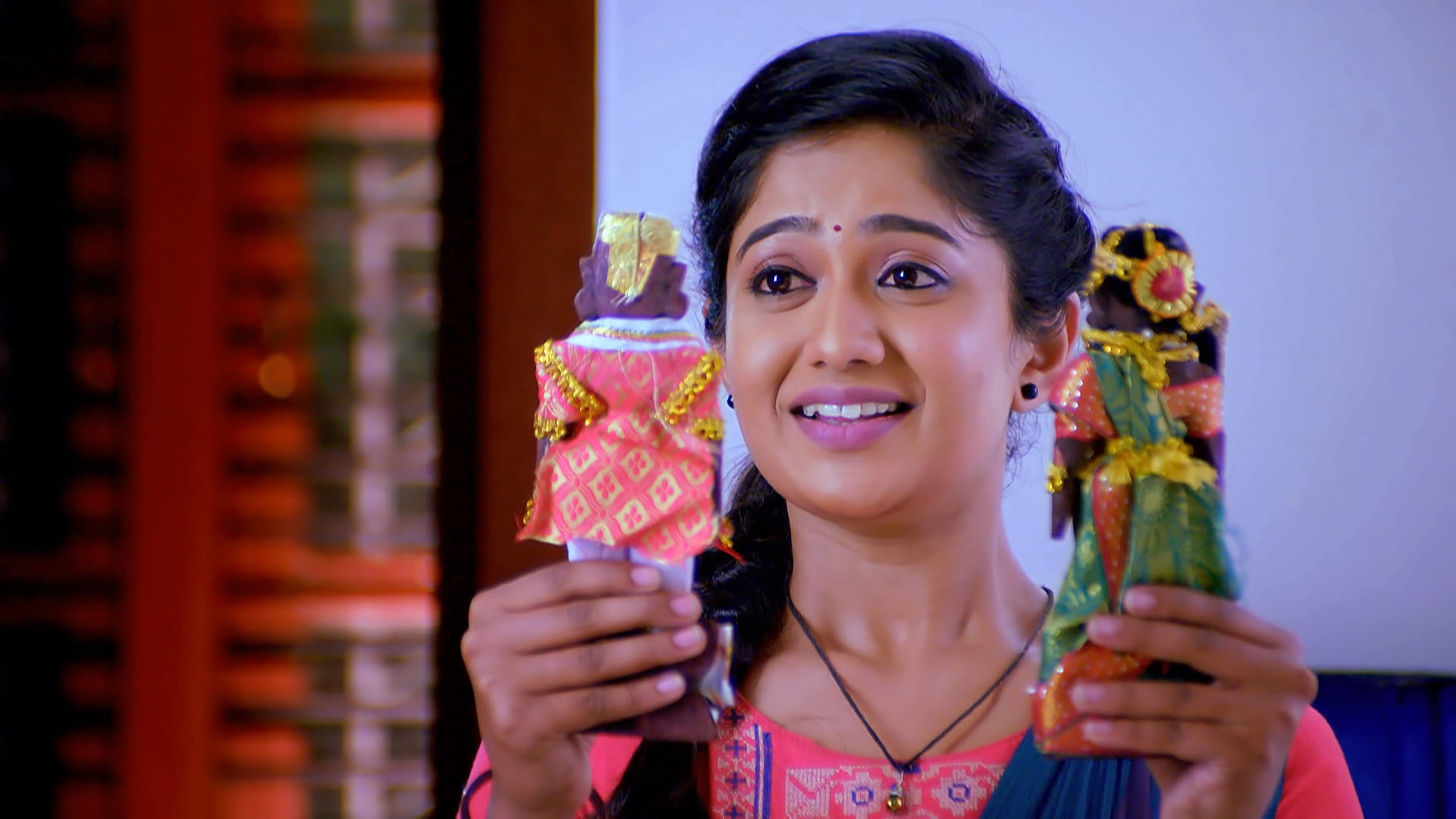 Watch Raaji S1 Episode 2 on JioHotstar