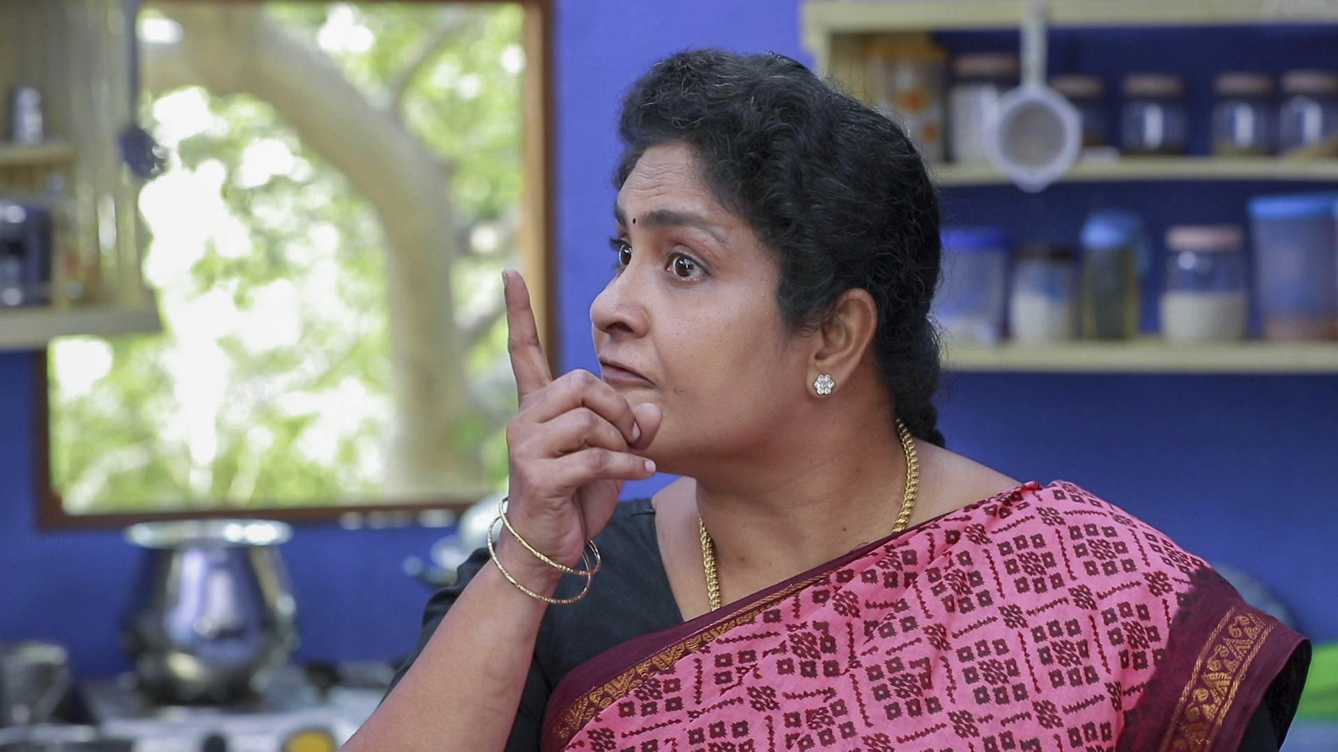 Stream Saradha Bursts Out at Vijay Season 4 Episode 584 – Saradha ...