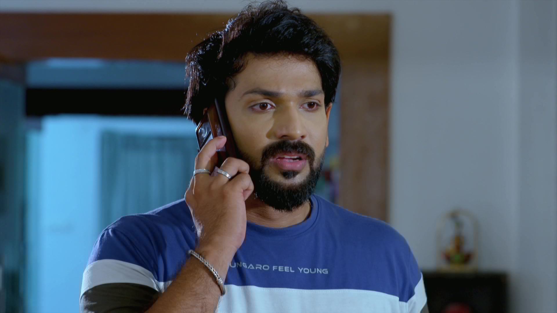 Watch Chempaneer Poovu Episode 259 on JioHotstar