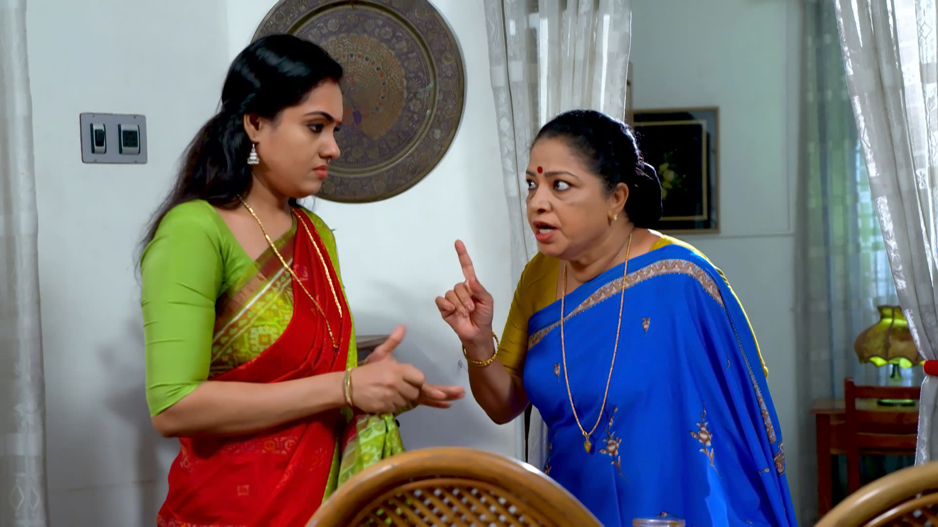 Watch Palunku Episode 102 on JioHotstar