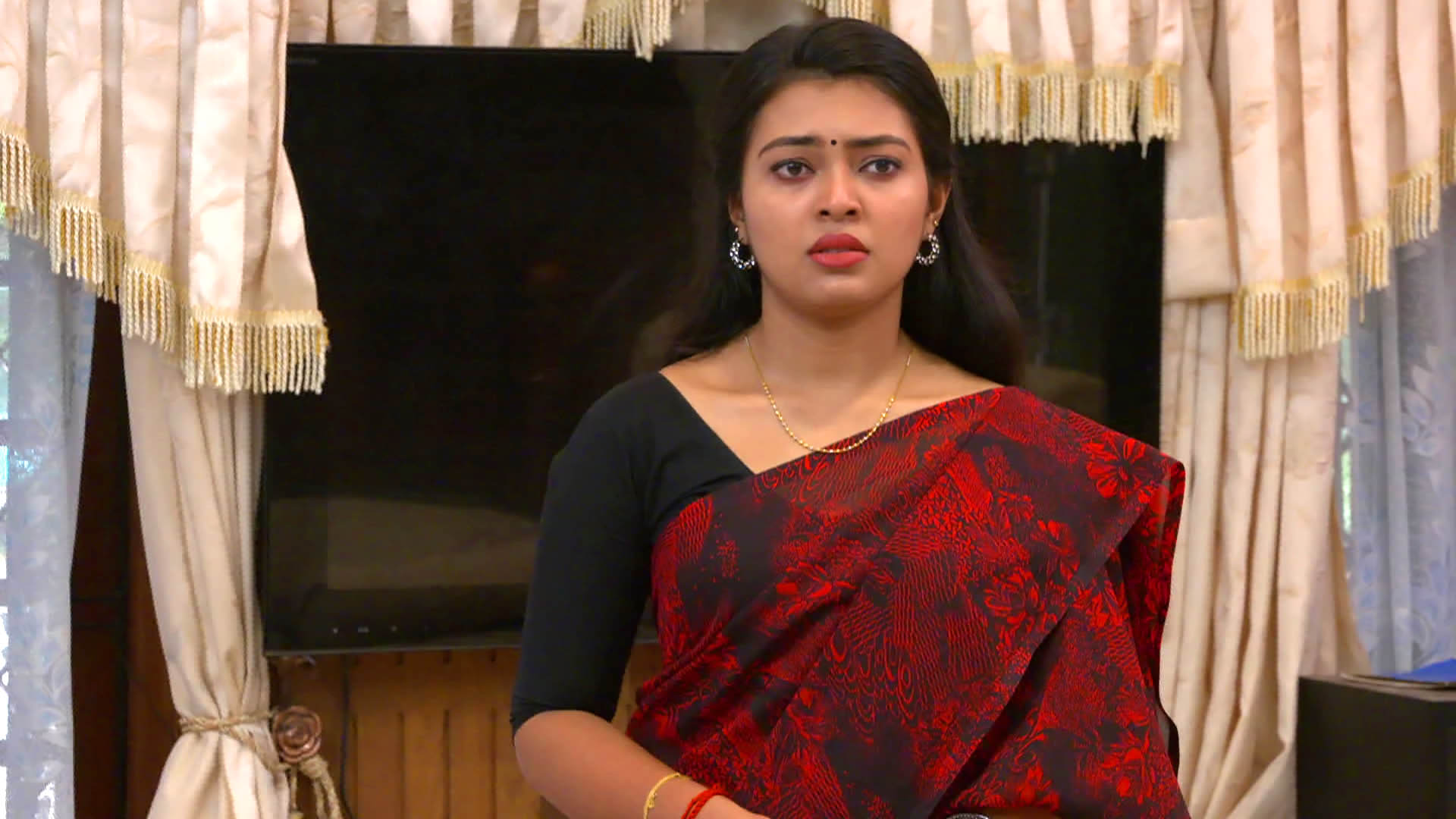 Watch Bharya S12 Episode 332 on JioHotstar