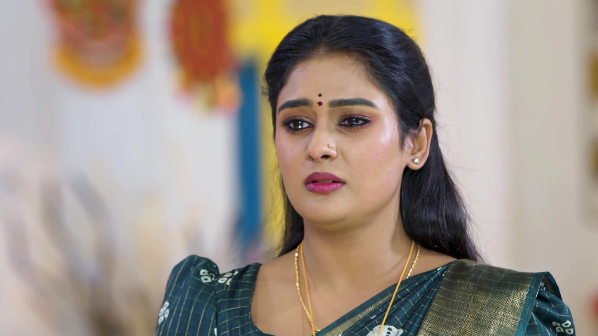 Watch Sharade S1 Episode 299 on JioHotstar