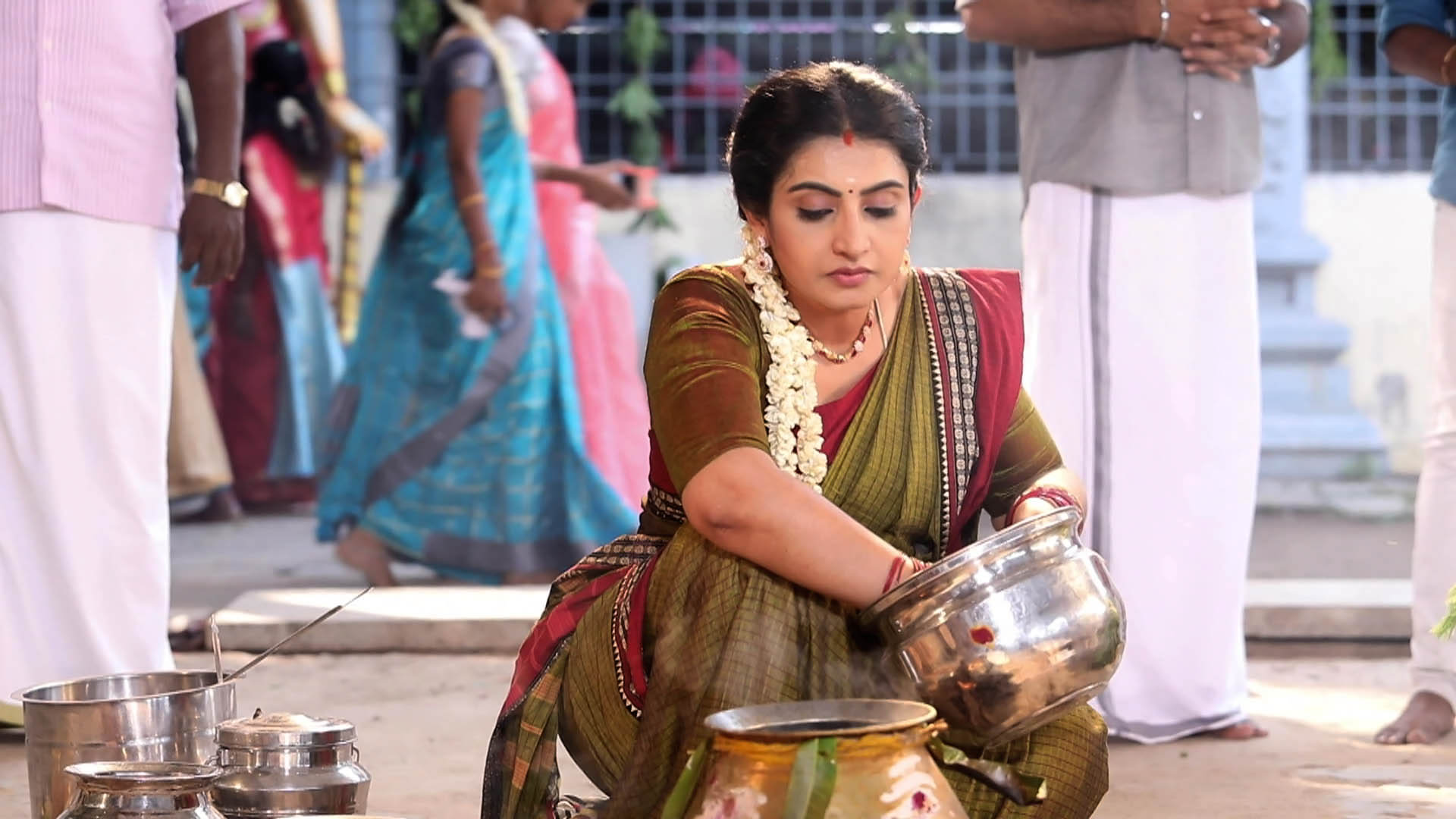 Watch Pandian Stores 2 Episode 451 on JioHotstar