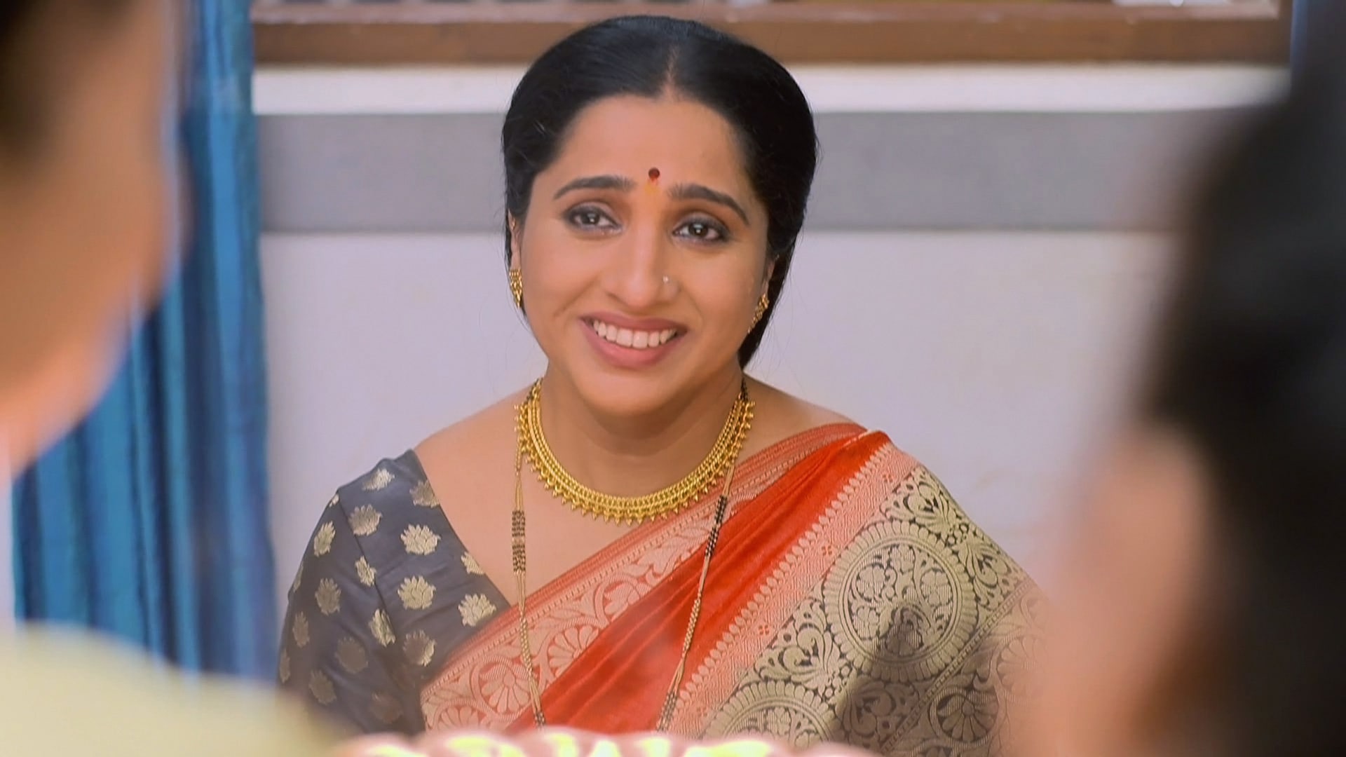 Watch Aai Kuthe Kaay Karte S1 Episode 244 on JioHotstar