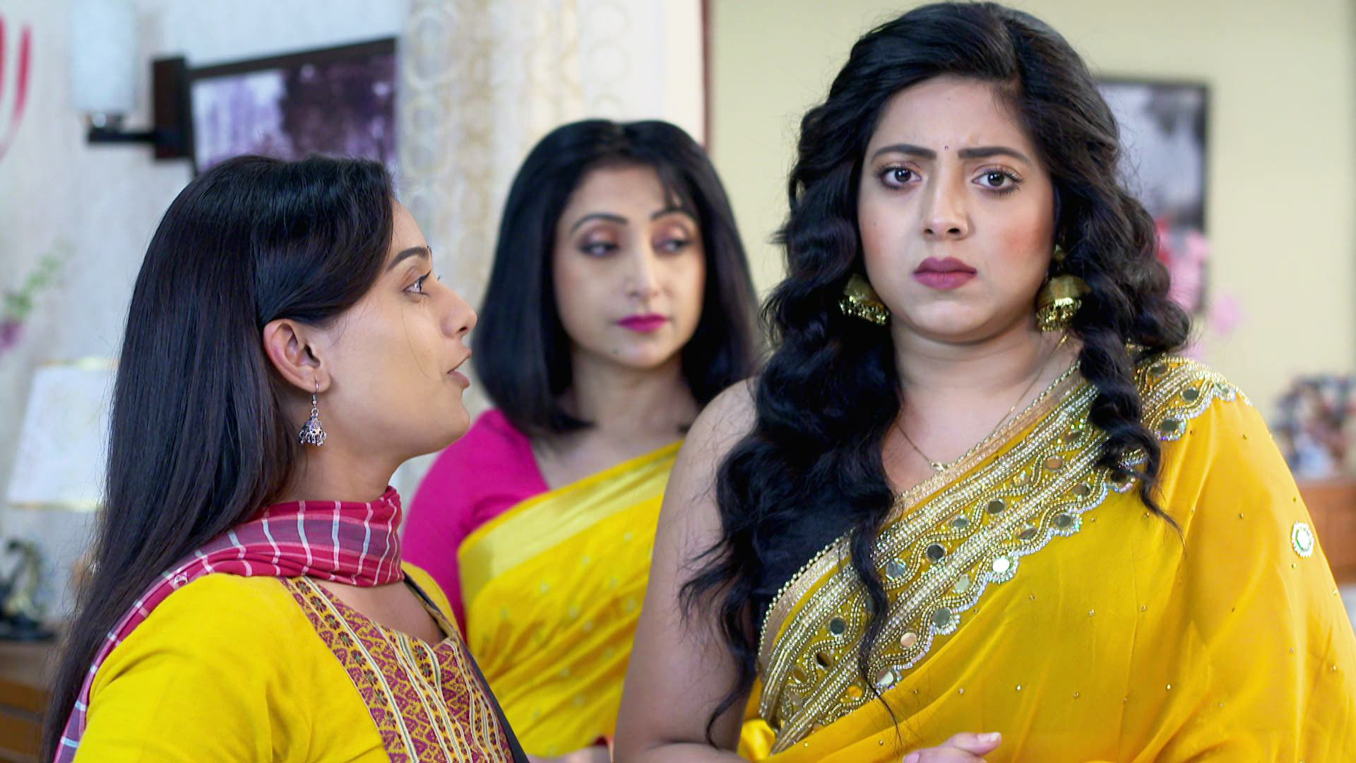 Watch Khukumoni Home Delivery S1 Episode 47 on Disney+ Hotstar