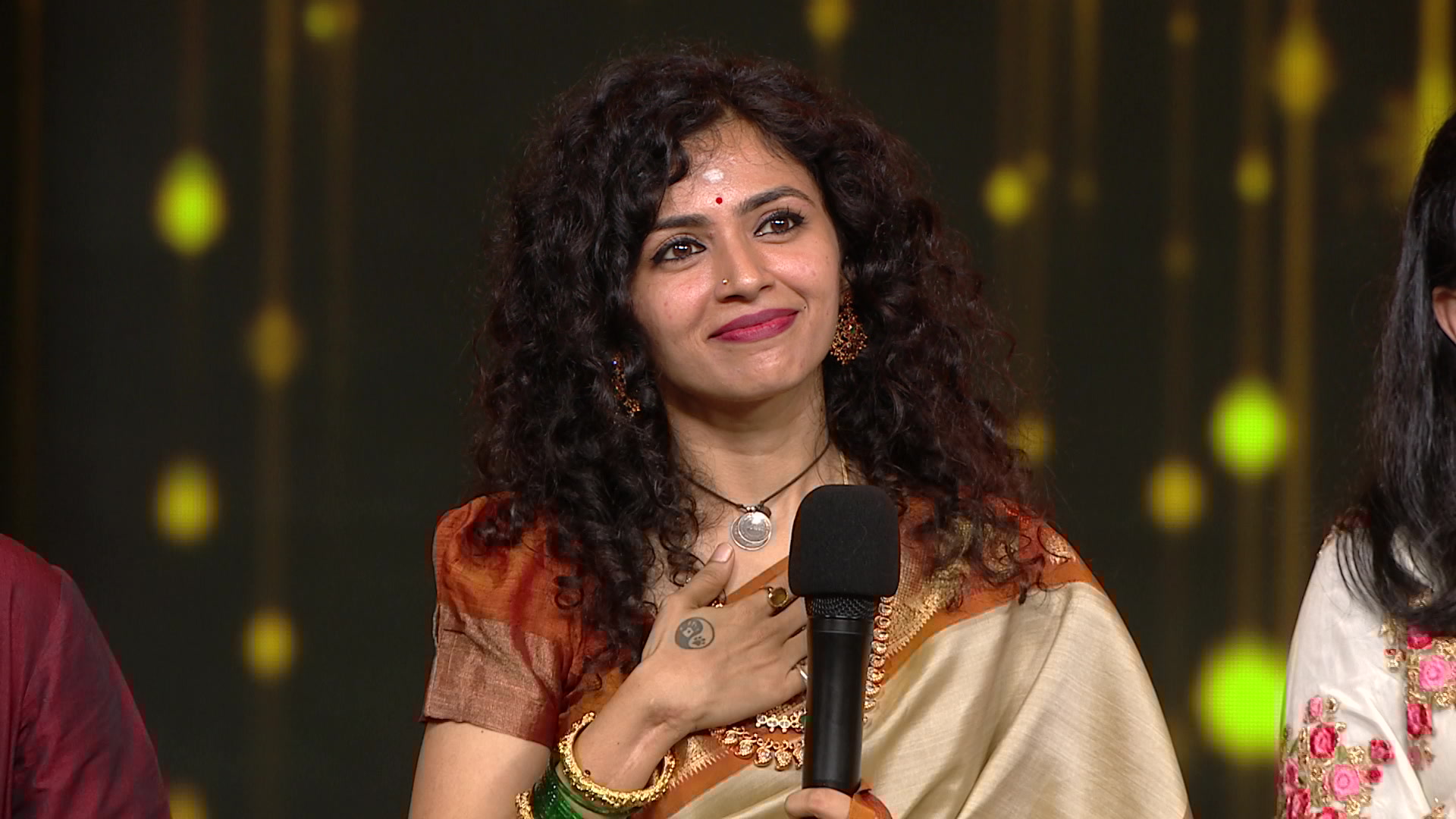 Watch The Devotional Round Online