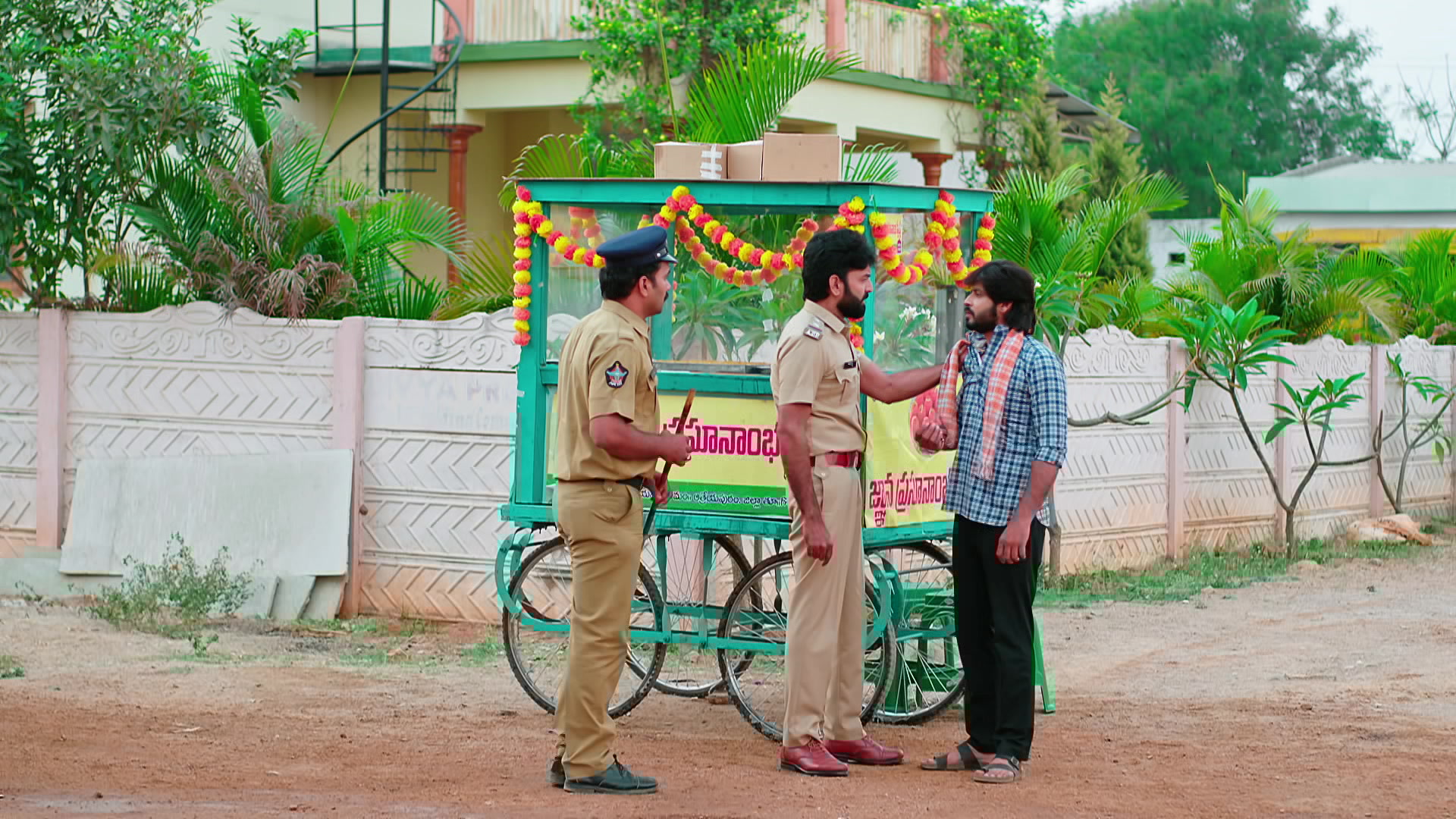 Watch Rama Chandra, Manohar's Clash Online