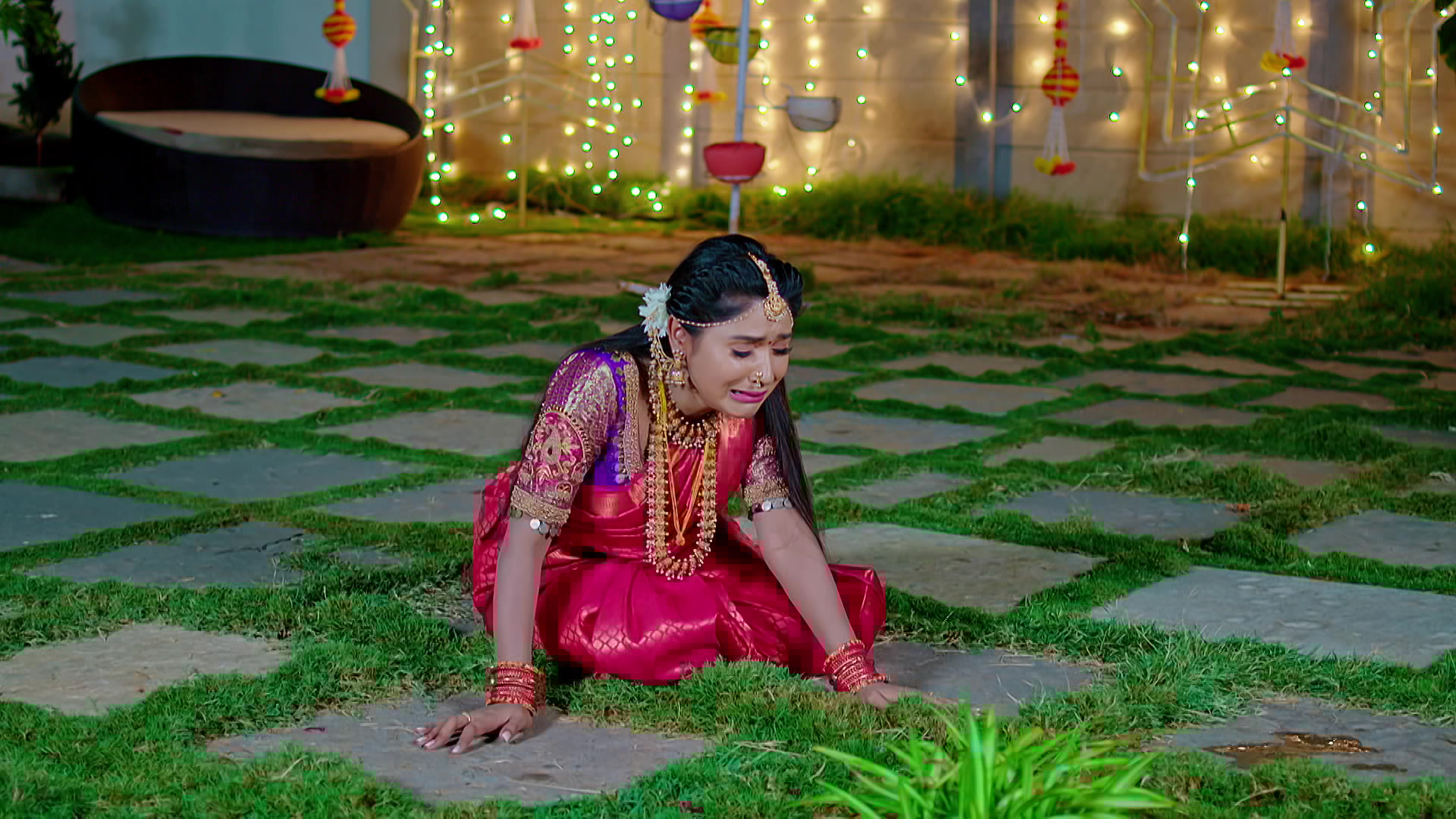 Watch Aragini 2 S1 Episode 359 on JioHotstar