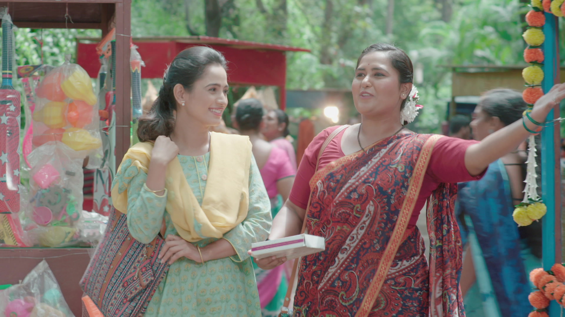 Watch Man Dhaga Dhaga Jodte Nava S1 Episode 92 on JioHotstar
