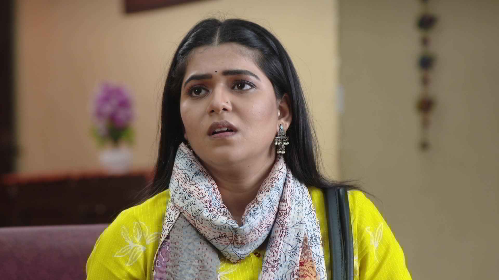 Watch Aboli Episode 927 on JioHotstar