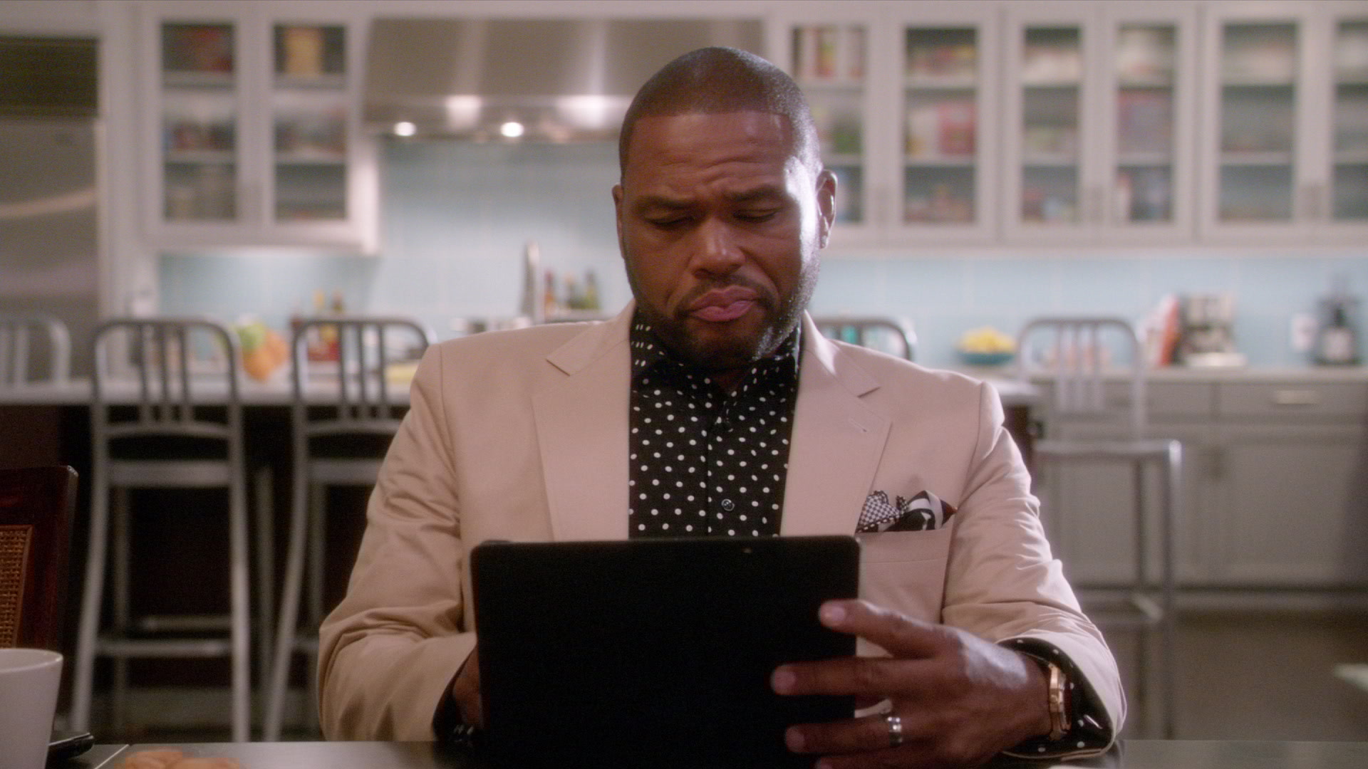 Stream Pilot Season 1 Episode 1 – Pilot on Disney+