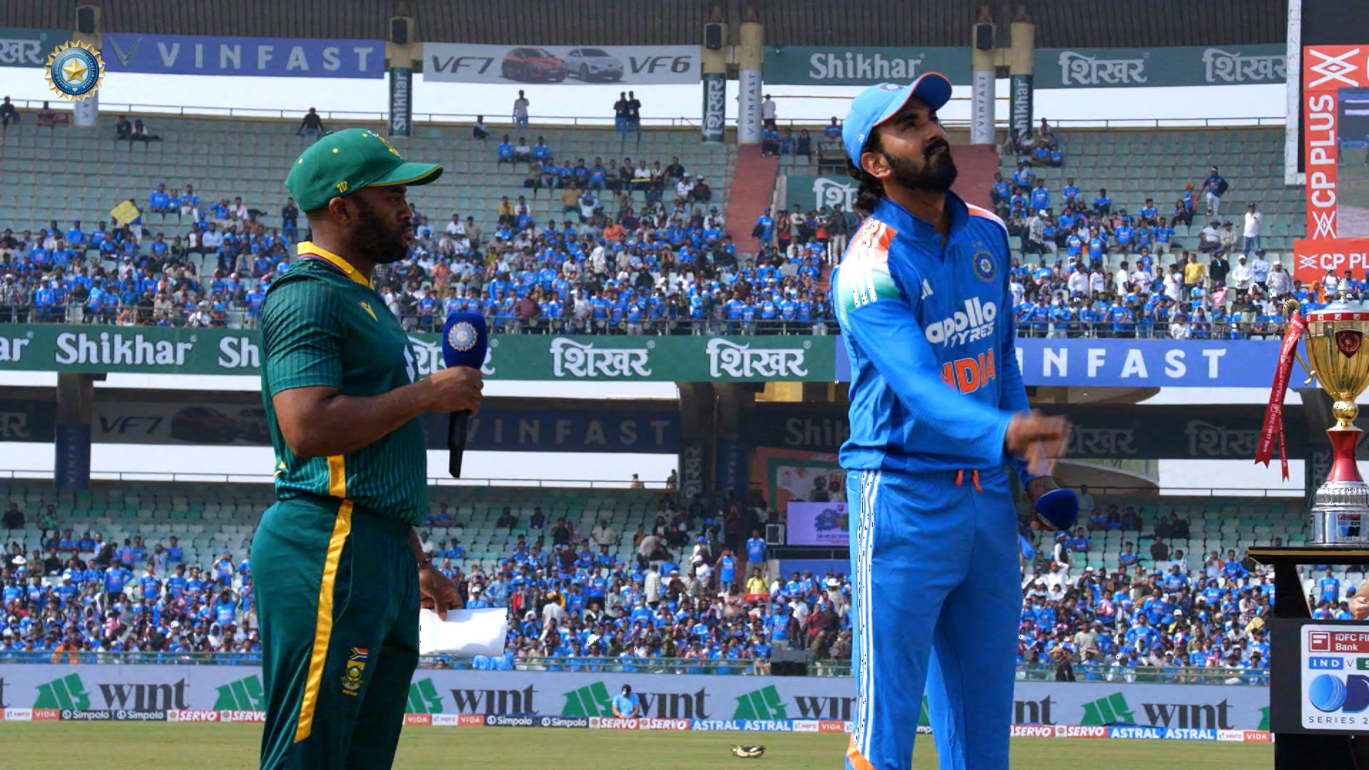 Toss! SA Elect to Field