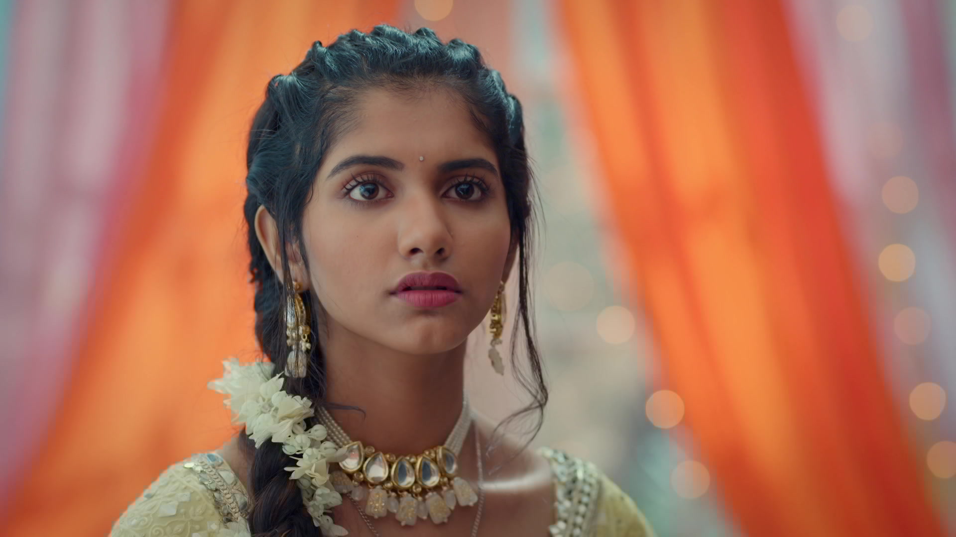 Stream Rani Arrives as the Mehndi Artist Season 1 Episode 9 – Rani ...