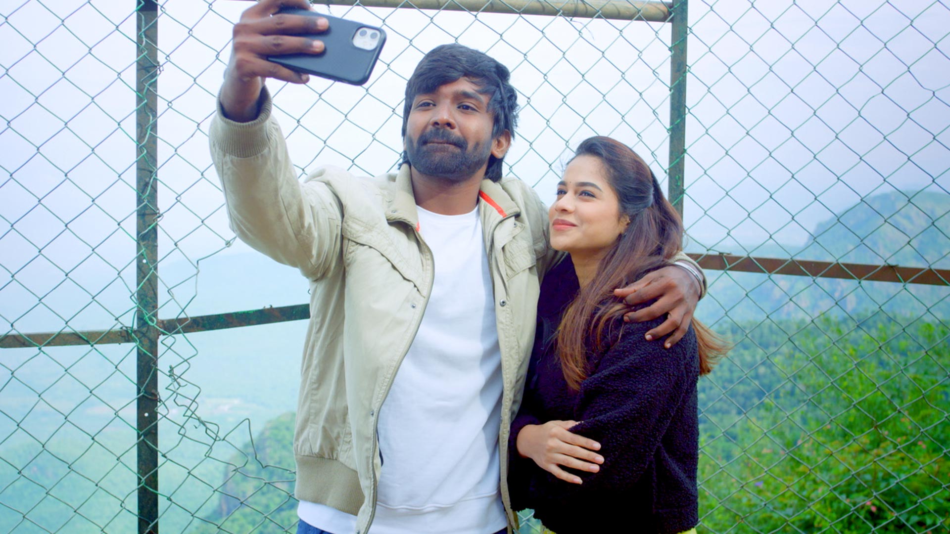 Watch kana-kaanum-kaalangal only on Watcho