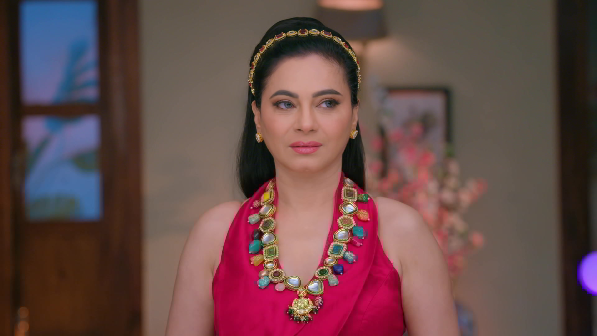 Stream Pari Avoids Investment Talk Season 1 Episode 384 – Pari Avoids Investment Talk on Hotstar