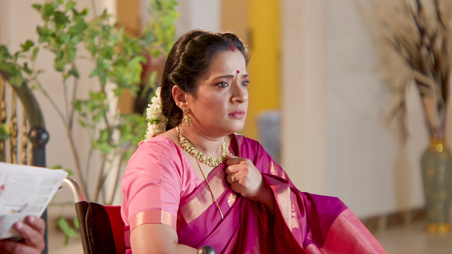 Watch Sharade Episode 114 on JioHotstar