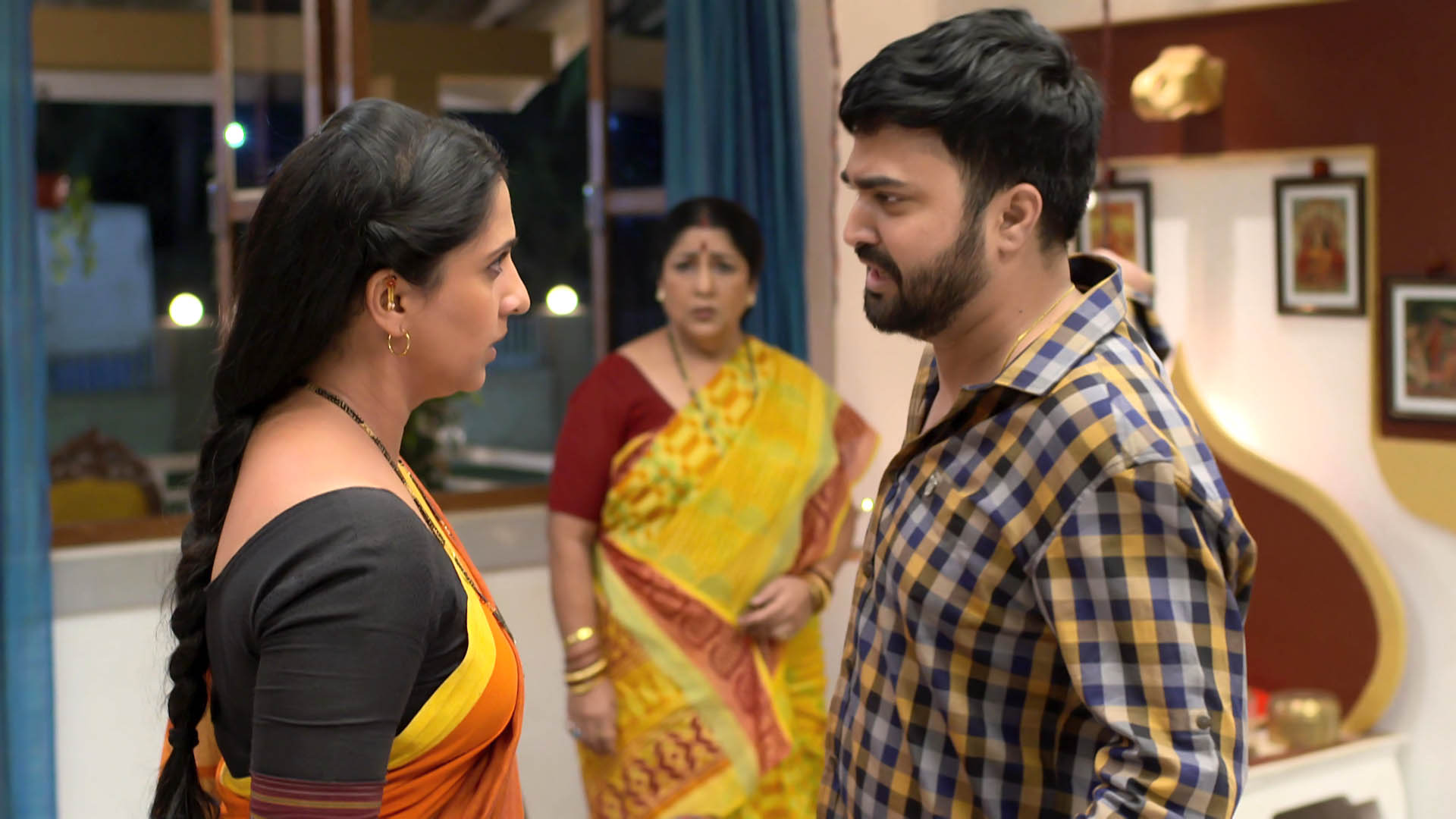 Watch Aai Kuthe Kaay Karte S1 Episode 28 on JioHotstar