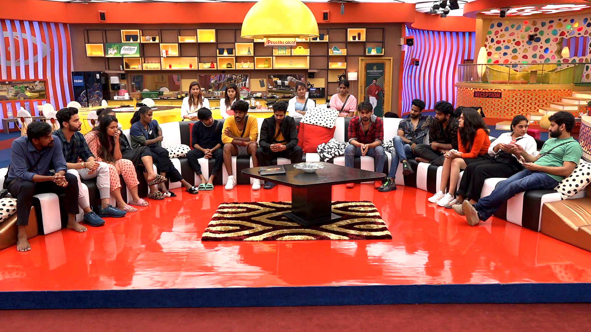 Watch Day 24 - Hotel vs Hotel Online