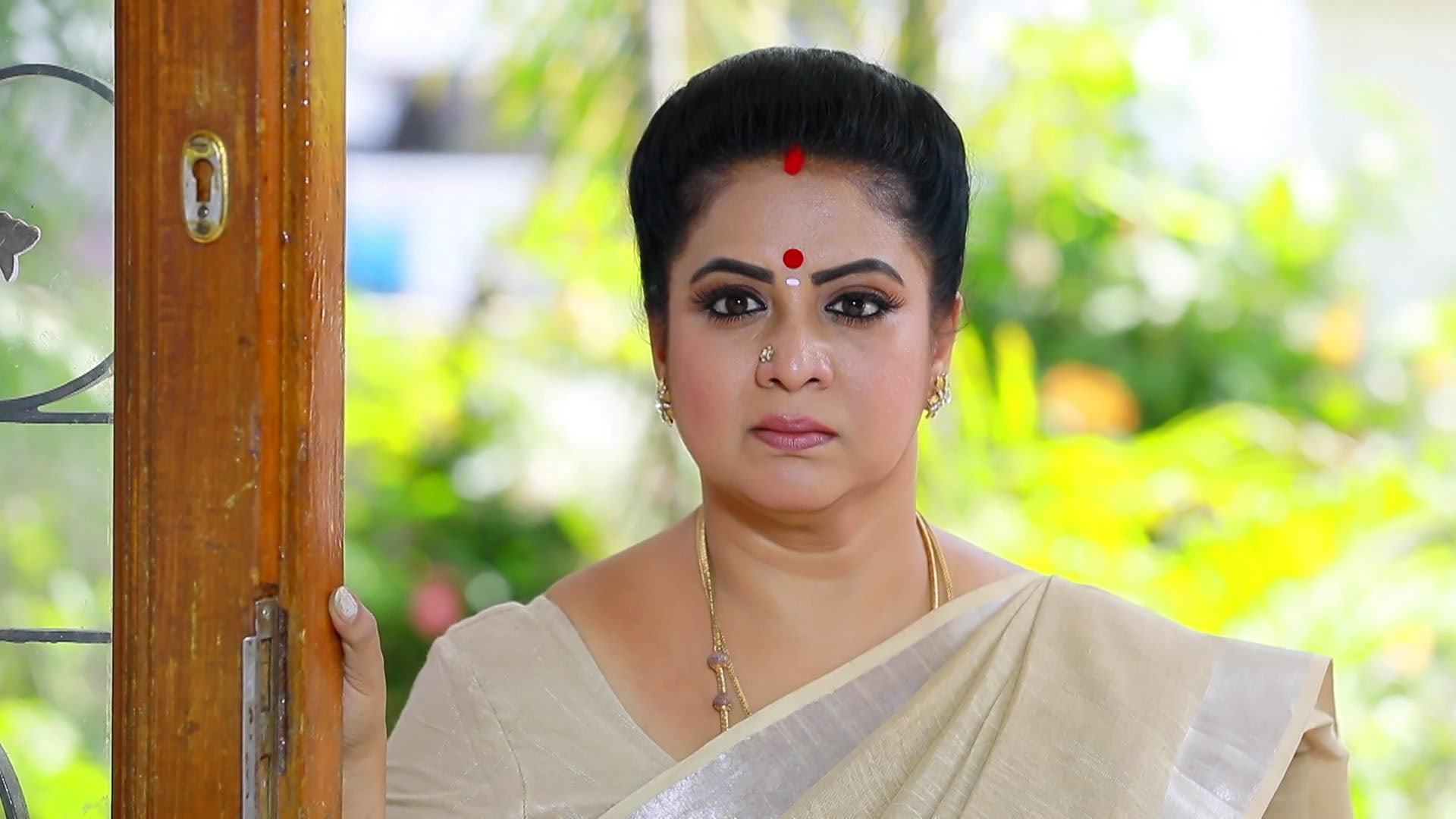 Watch Barathi Kannamma 2 Episode 439 on JioHotstar