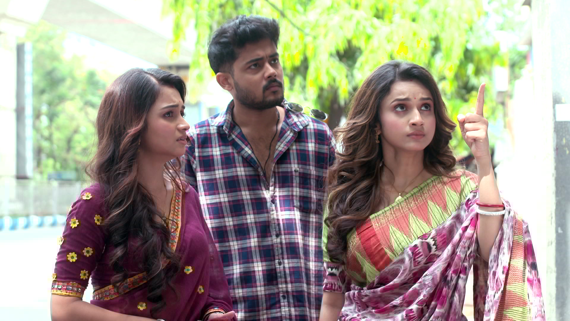 Watch Dui Shalik Episode 171 on JioHotstar