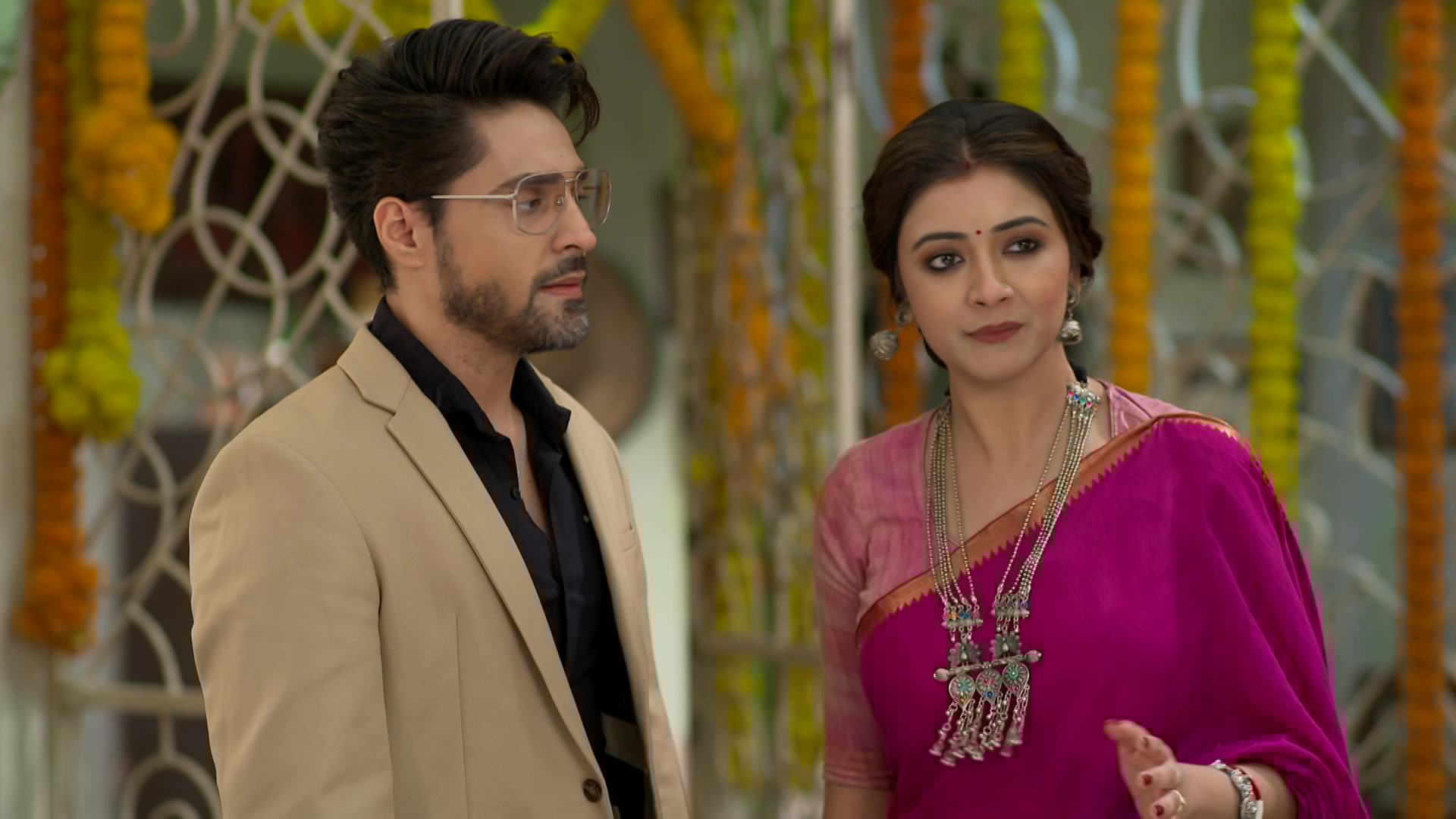 Watch Gaatchora Episode 681 on JioHotstar