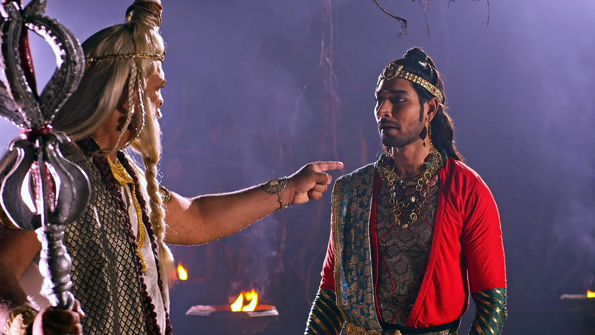 Watch Vasu Gets Manipulated Online