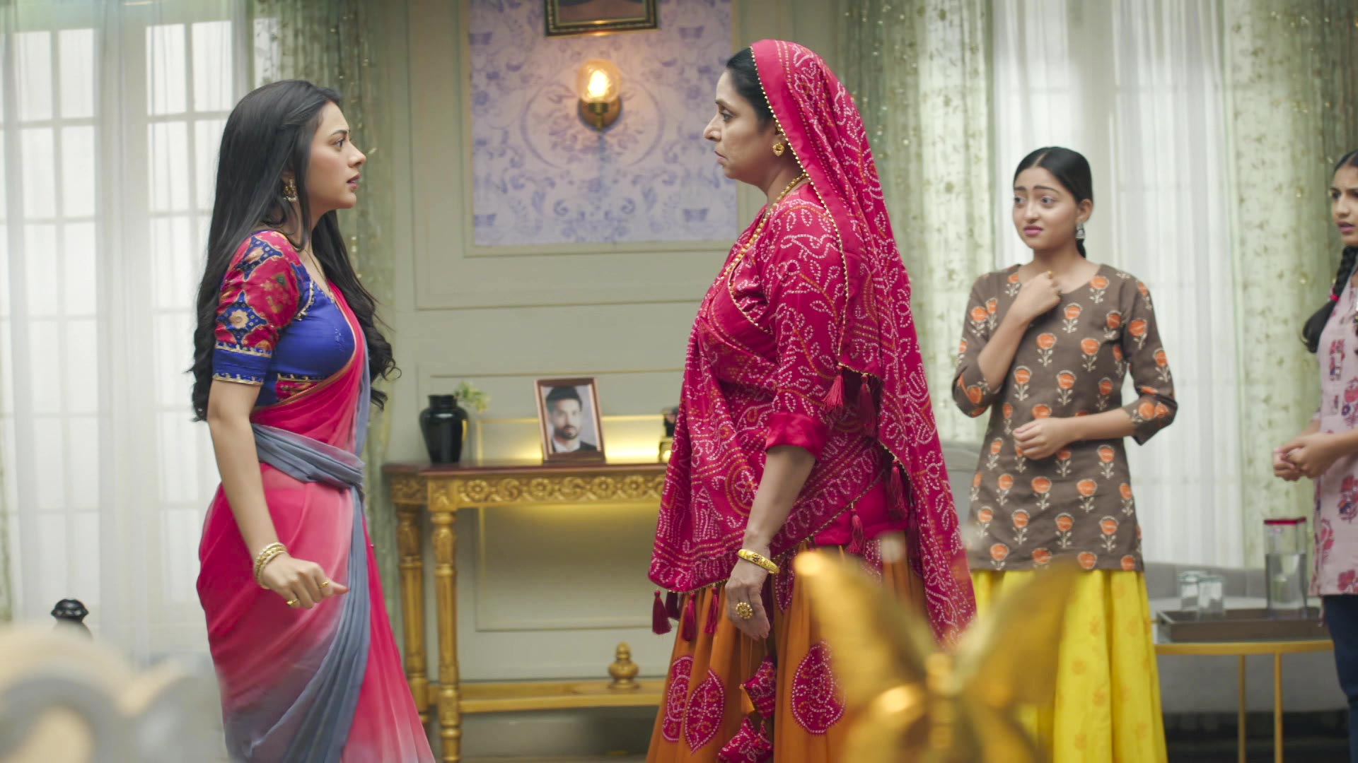 Watch Jhanak S1 Episode 432 on JioHotstar