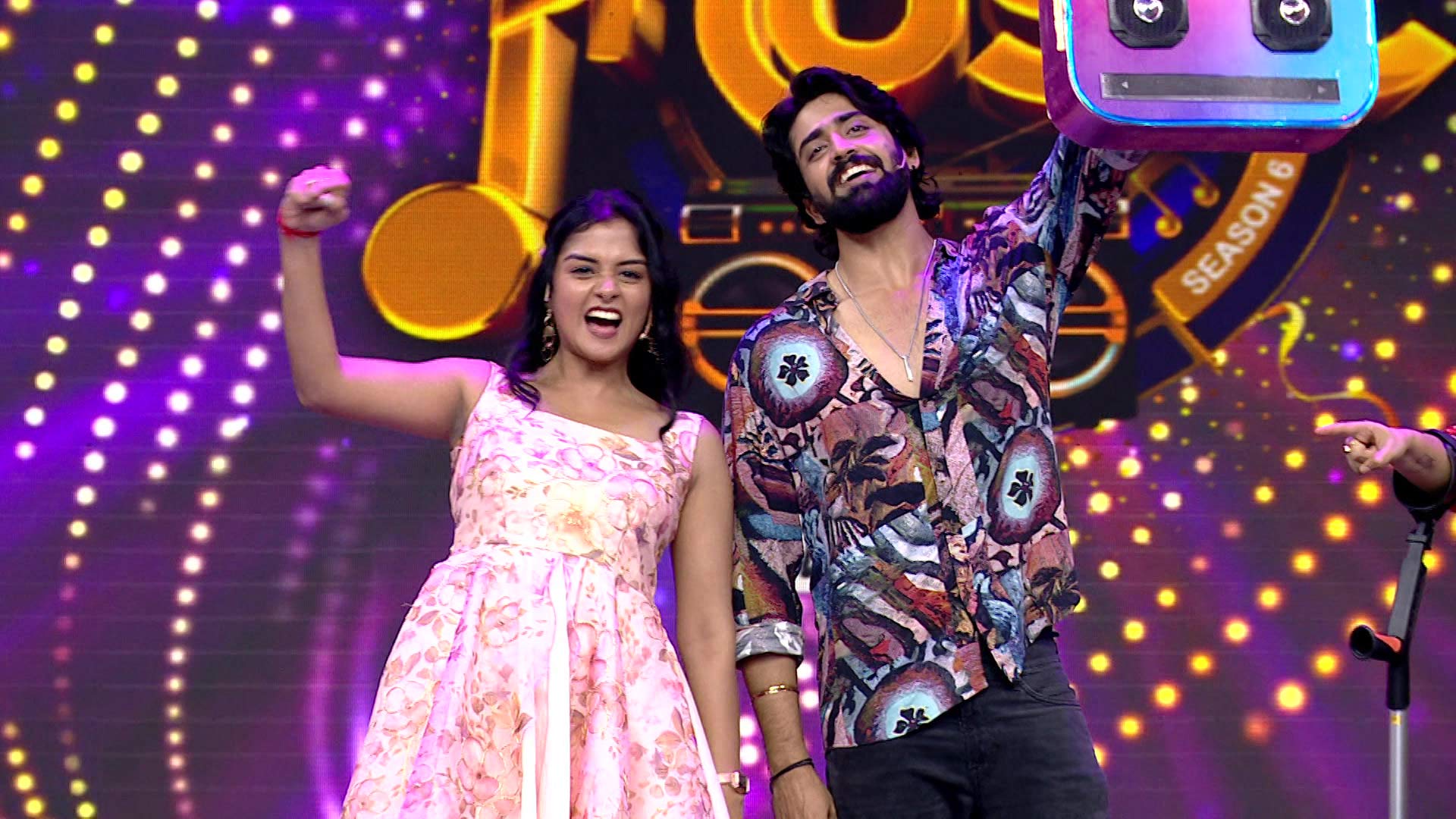 Stream Fun With Team Mahanadhi Season 6 Episode 7 – Fun With Team ...