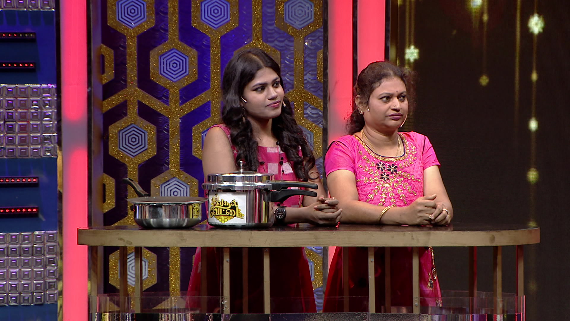 Watch Vasool Vettai S1 Episode 3 on JioHotstar