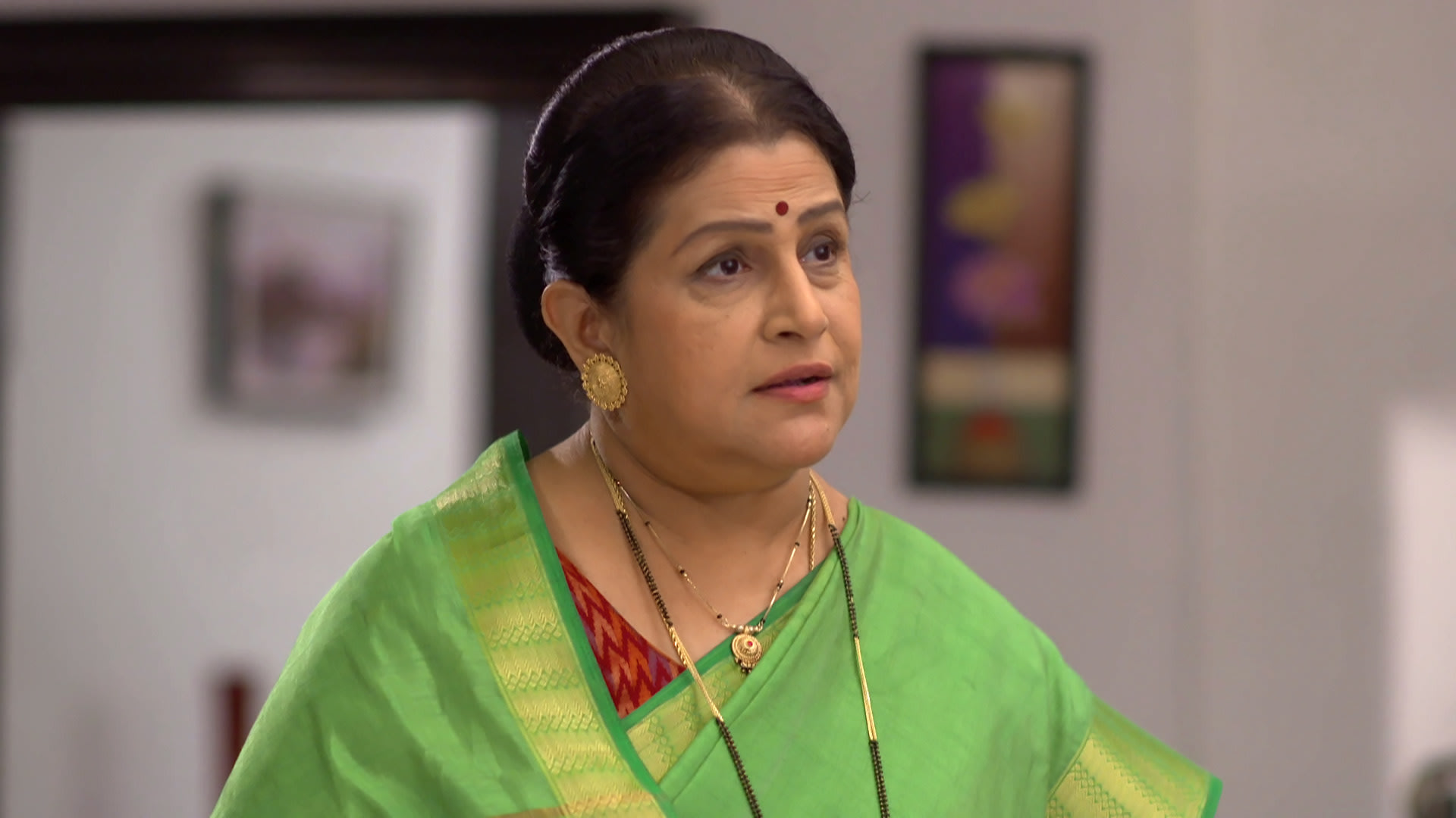 Watch Suparna's Ingenious Move Online