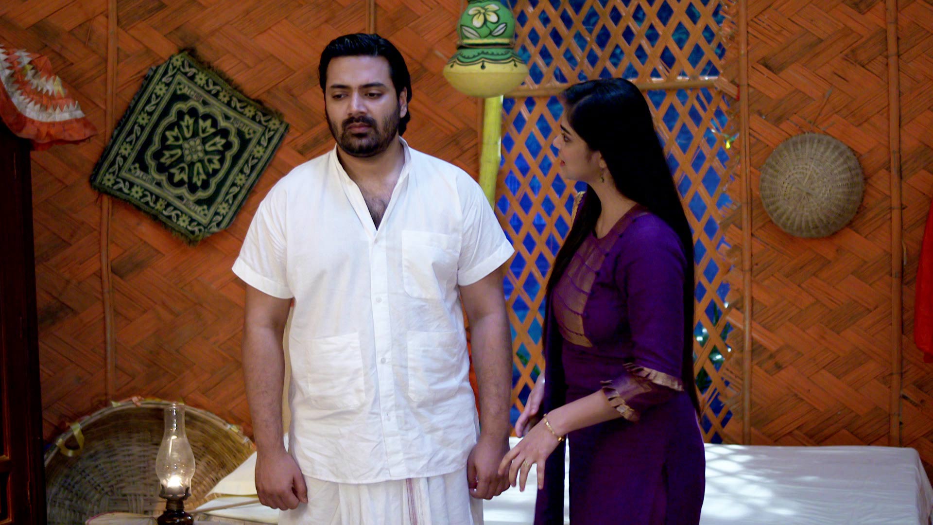 Watch Mohor S1 Episode 623 on JioHotstar