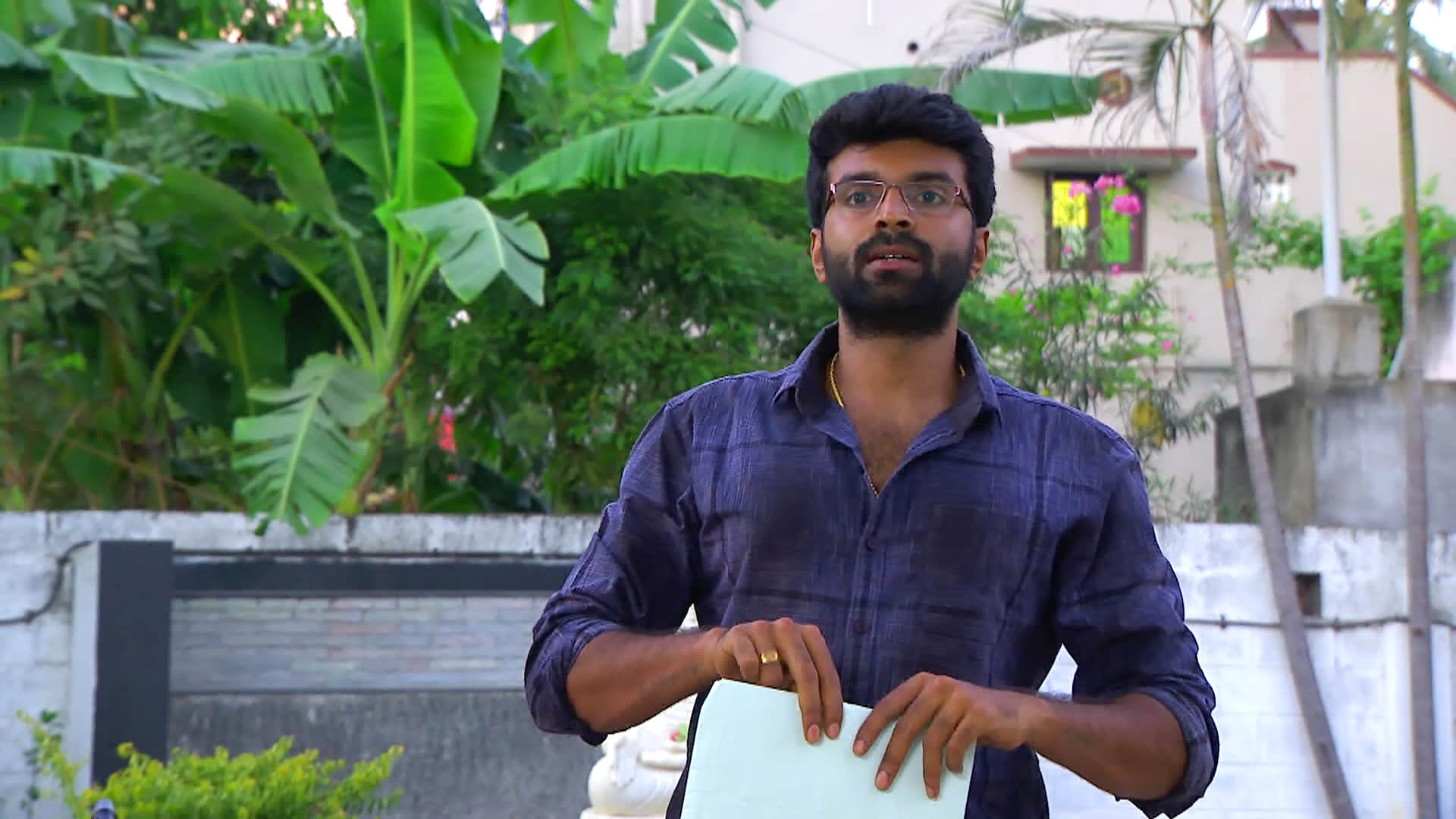 Watch Neelakuyil S1 Episode 98 on JioHotstar