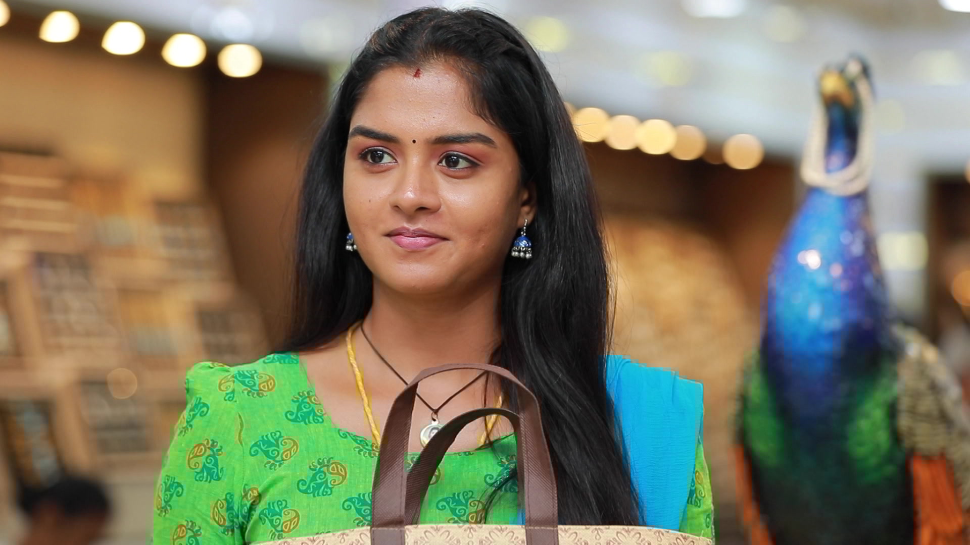 Watch Mahanadhi Episode 323 on JioHotstar