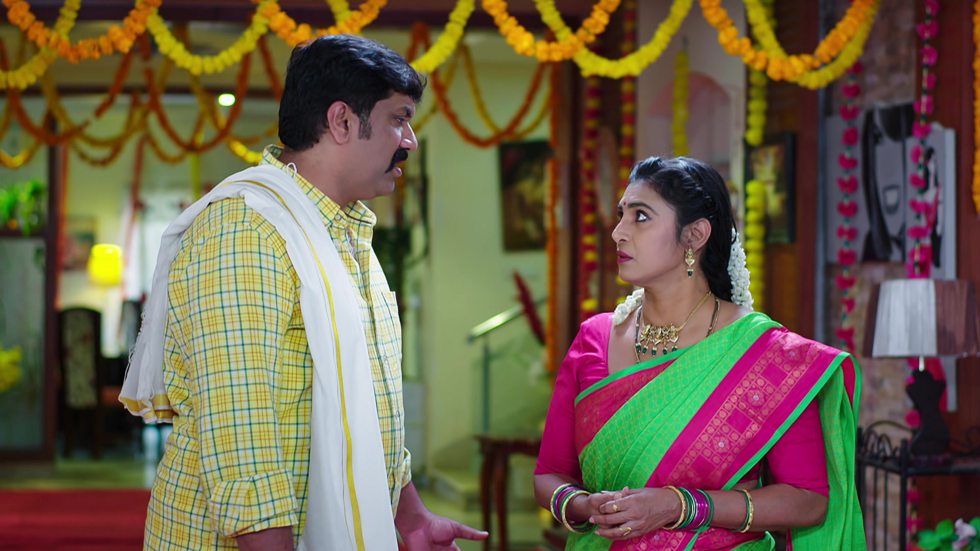 Watch Intinti Gruhalakshmi S1 Episode 872 on JioHotstar