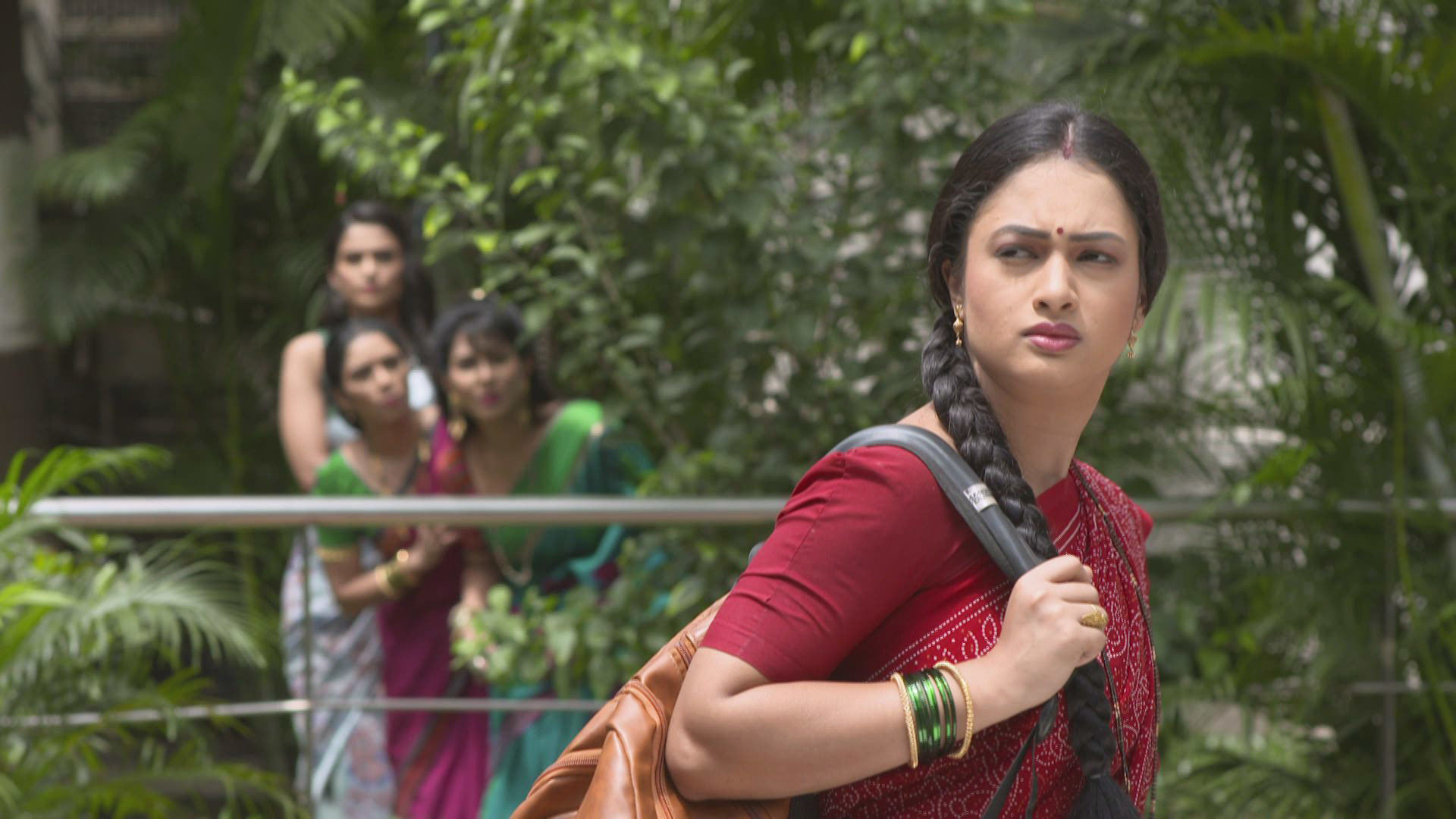 Watch Sukh Mhanje Nakki Kay Asta S1 Episode 311 on JioHotstar