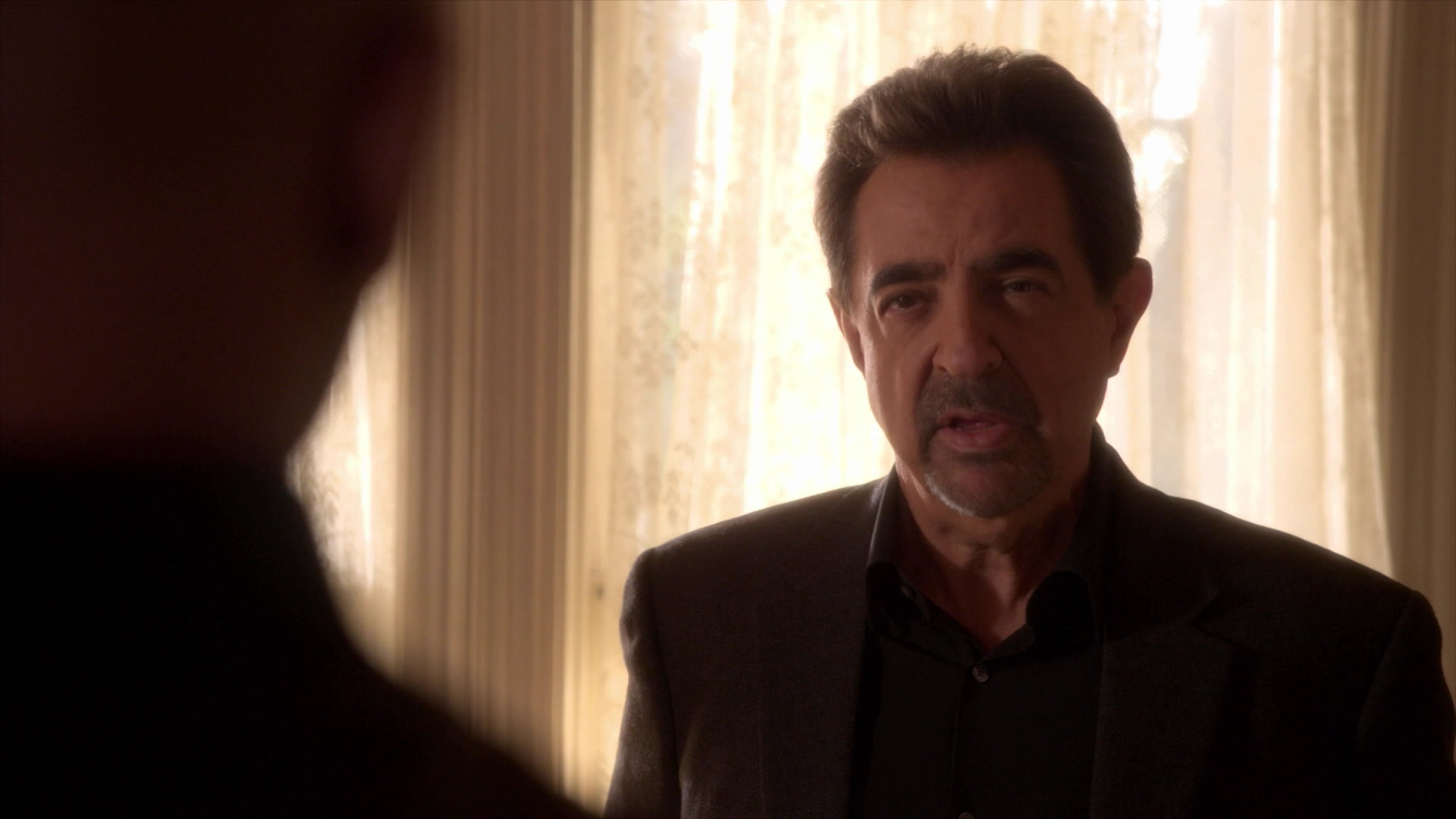Nonton Hostage Season 11 Episode 14 - Hostage di Disney+