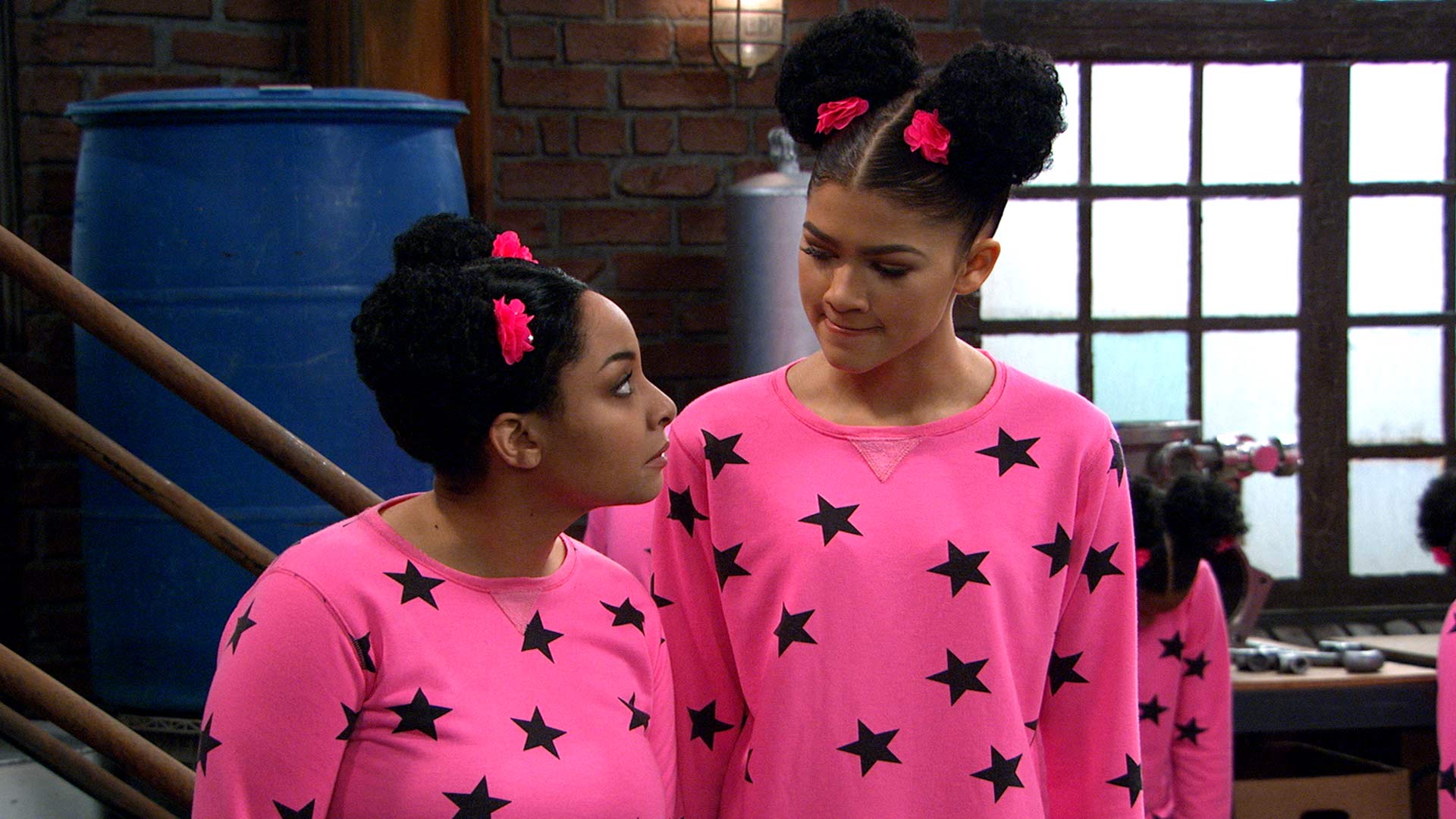 Nonton Runaway Robot - Part 2 Season 1 Episode 23 - Runaway Robot ...