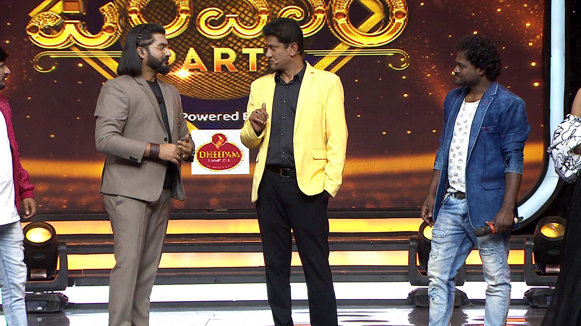 Stream parivar-party Online | Watcho