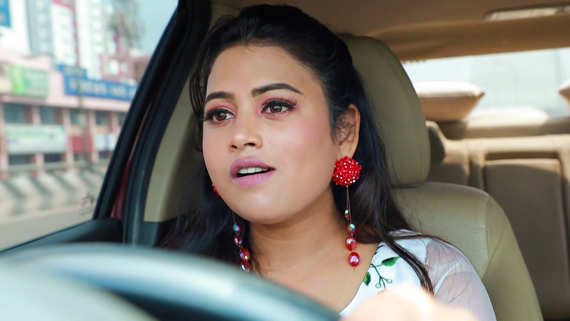 Watch Barathi Kannamma 2 Episode 875 on JioHotstar