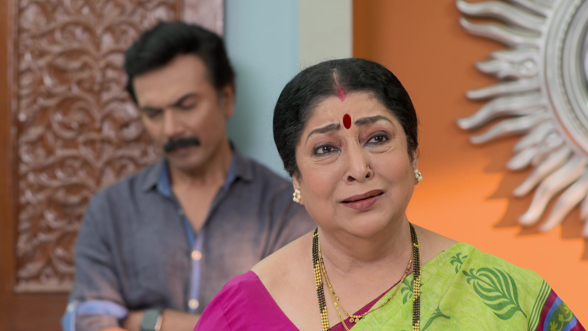 Watch Aai Kuthe Kaay Karte S1 Episode 1048 on JioHotstar