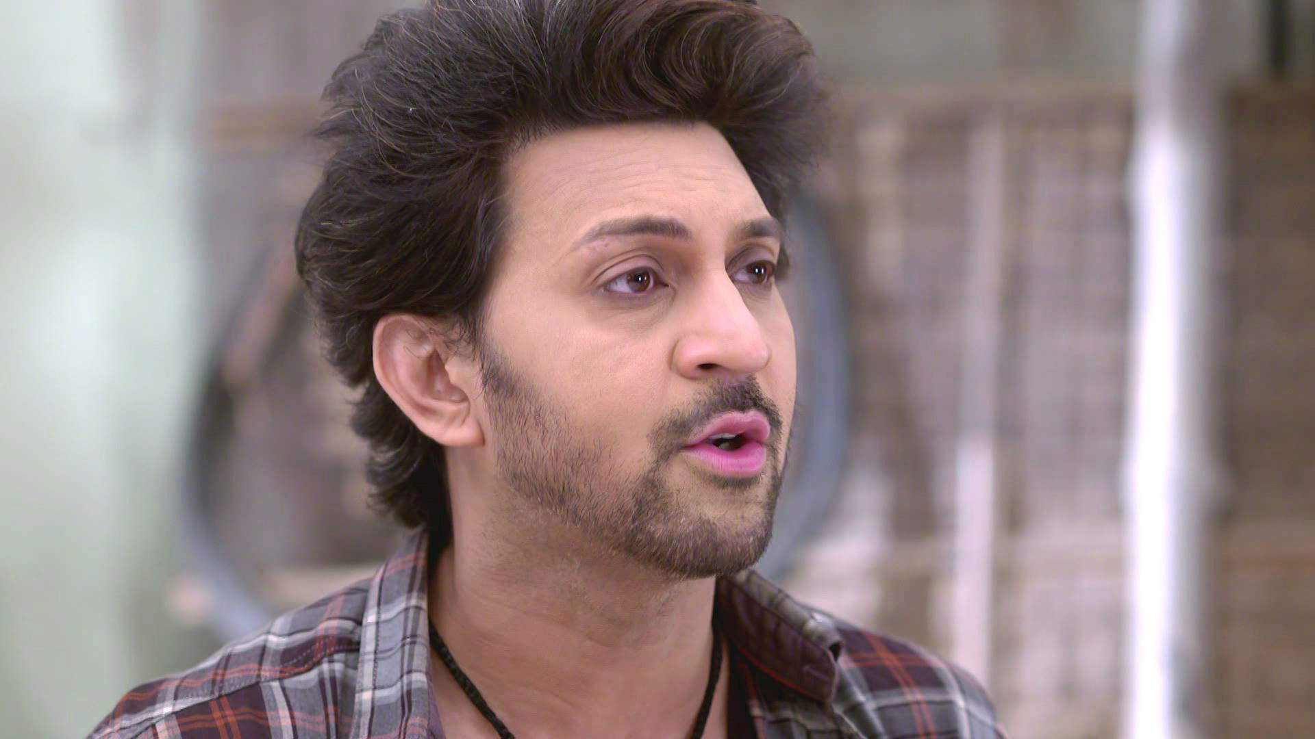 Watch Khelaghor S1 Episode 354 on JioHotstar